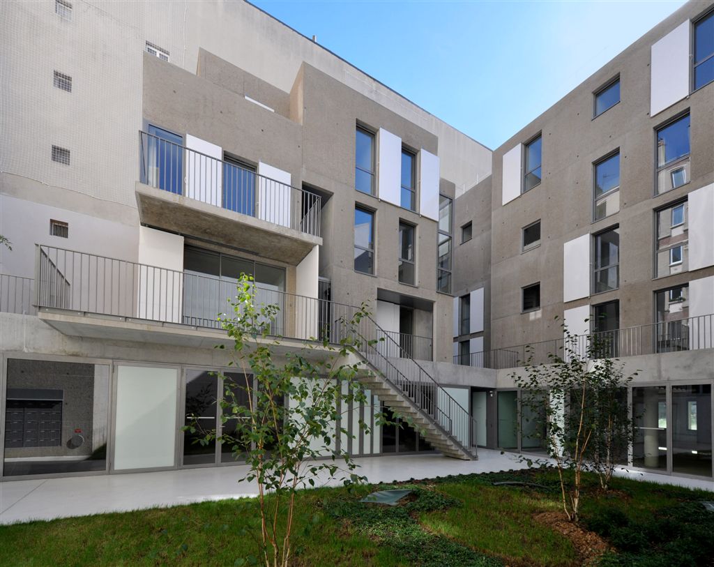 Construction of a social housing building and shops in Paris | Frédéric ...