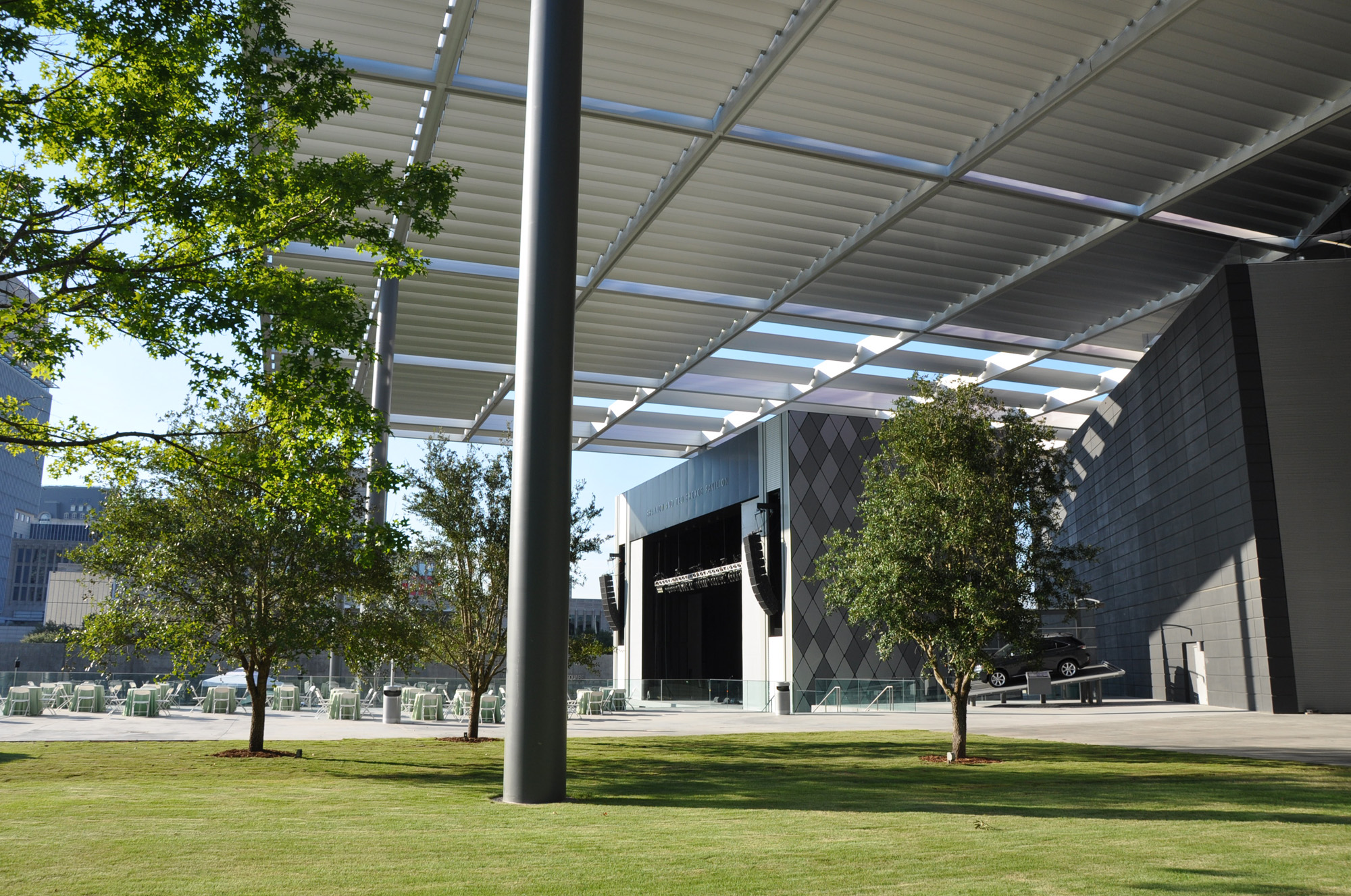 Annette Strauss Artist Square | Sound Space Vision | Archello