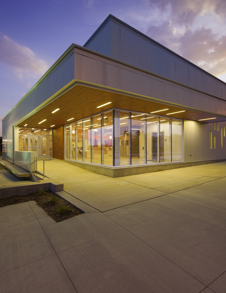 Gallery of Ann Arbor District Library – Traverwood Branch | inForm Studio | Media - 2