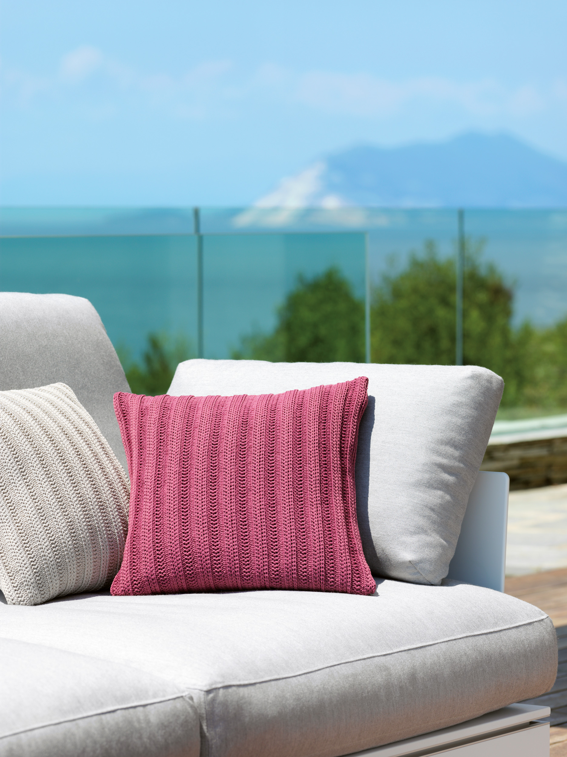Knitwear Cushions for Outdoors by VITEO GmbH | Archello