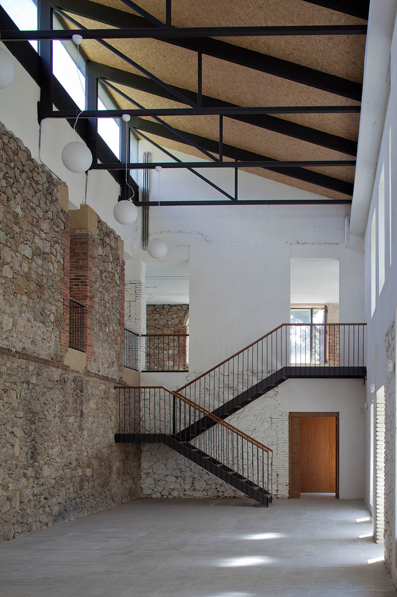 Gallery of NATURE INTERPRETATION CENTRE IN SAN LORENZO DEL ESCORIAL | g ...