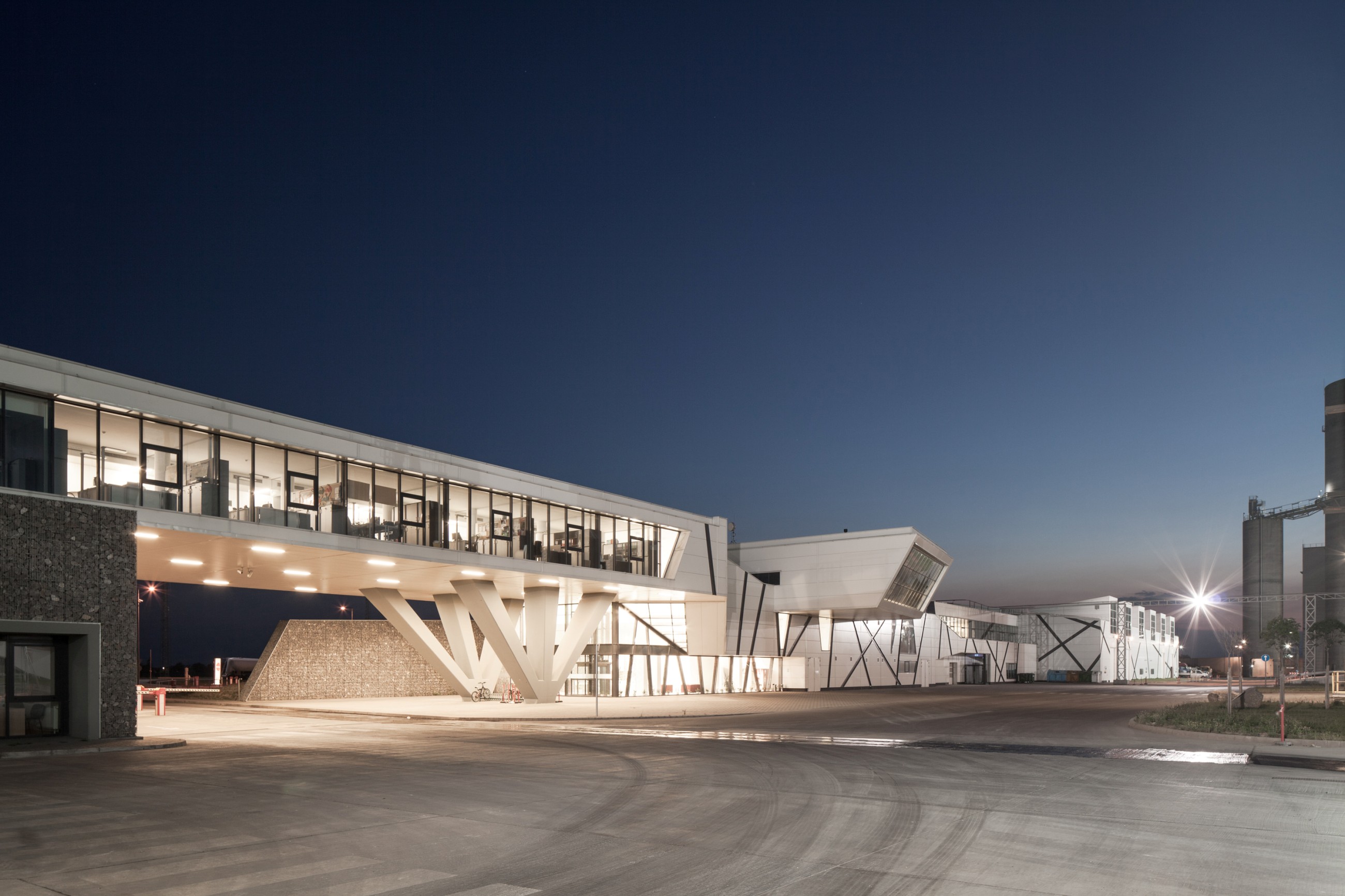 Cement Plant Szentlõrinc | MHM Architects | Archello