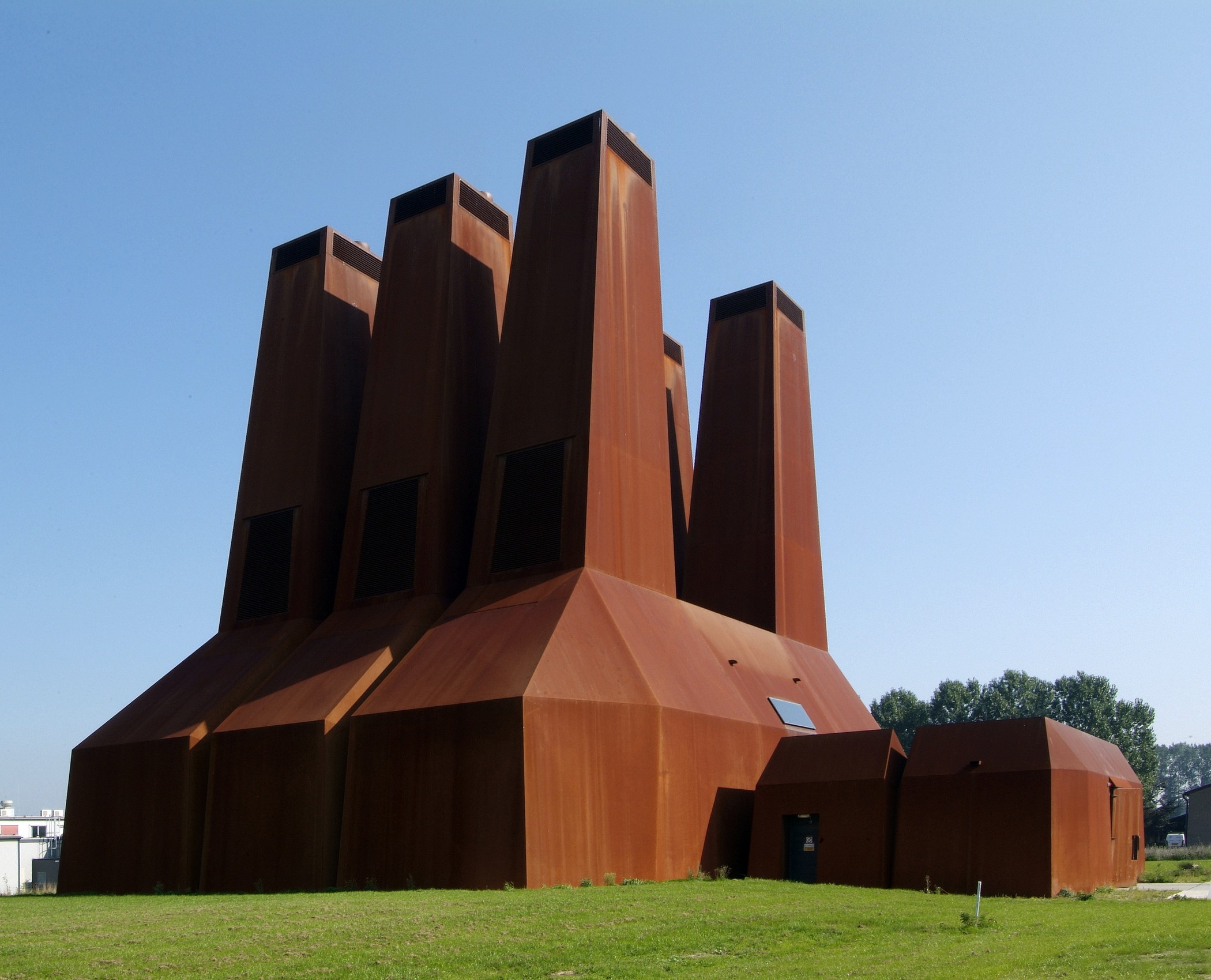 W.K.K. - Standing for steel | Dok architecten | Archello