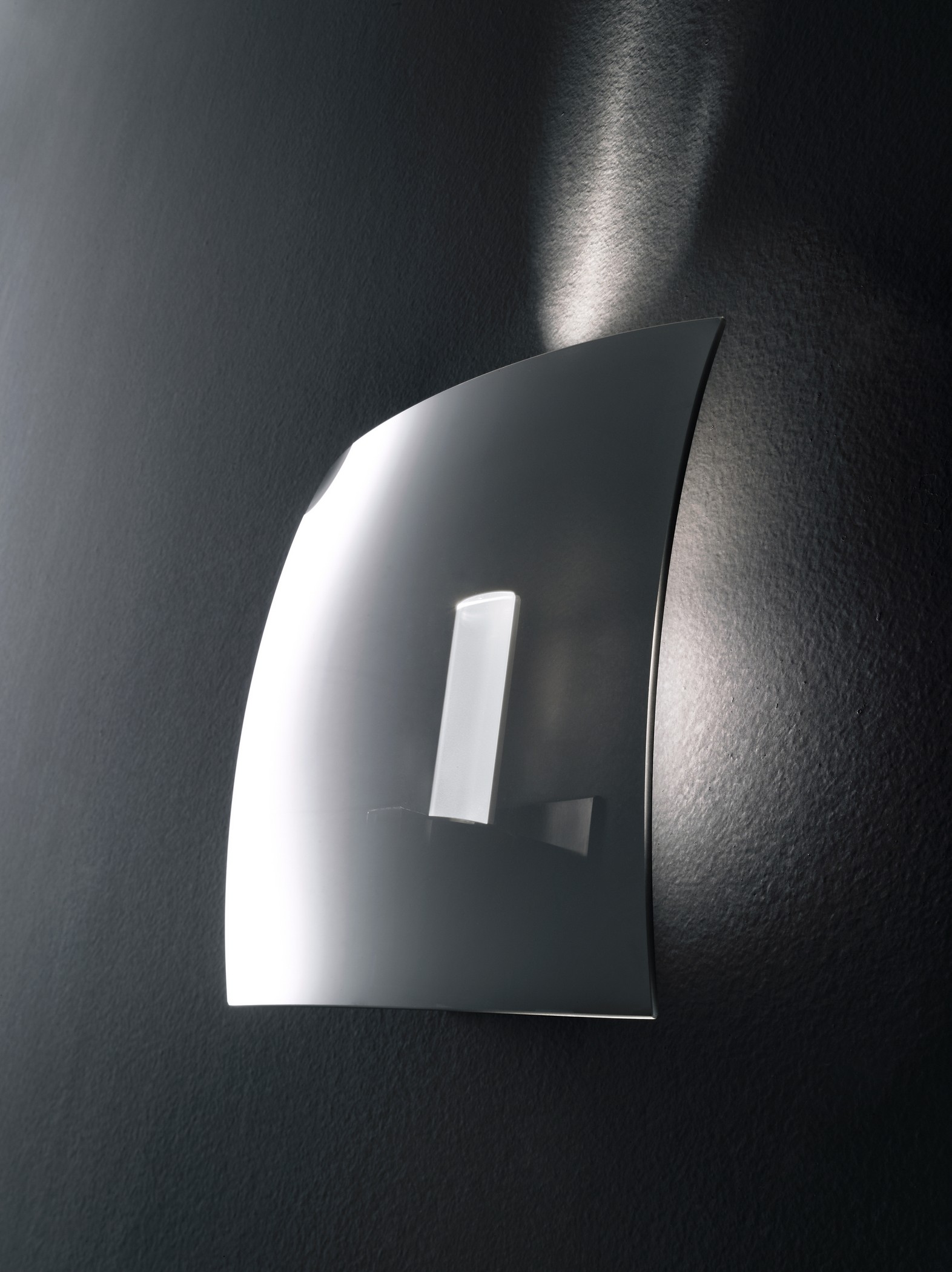 Reflection Wall Light by Beau McClellan | Archello