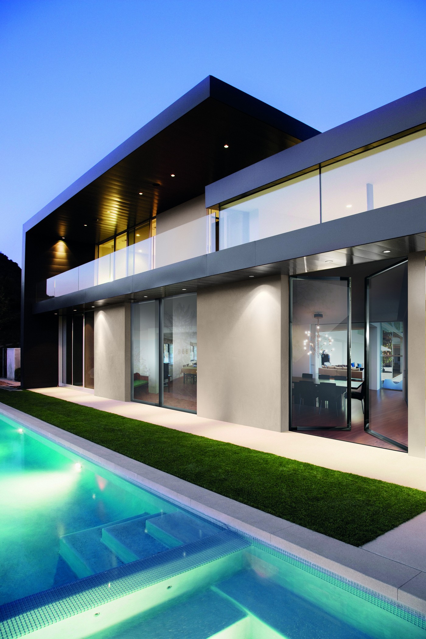 ESSENZA THE FULL GLAZED WINDOW by GSG International | Archello