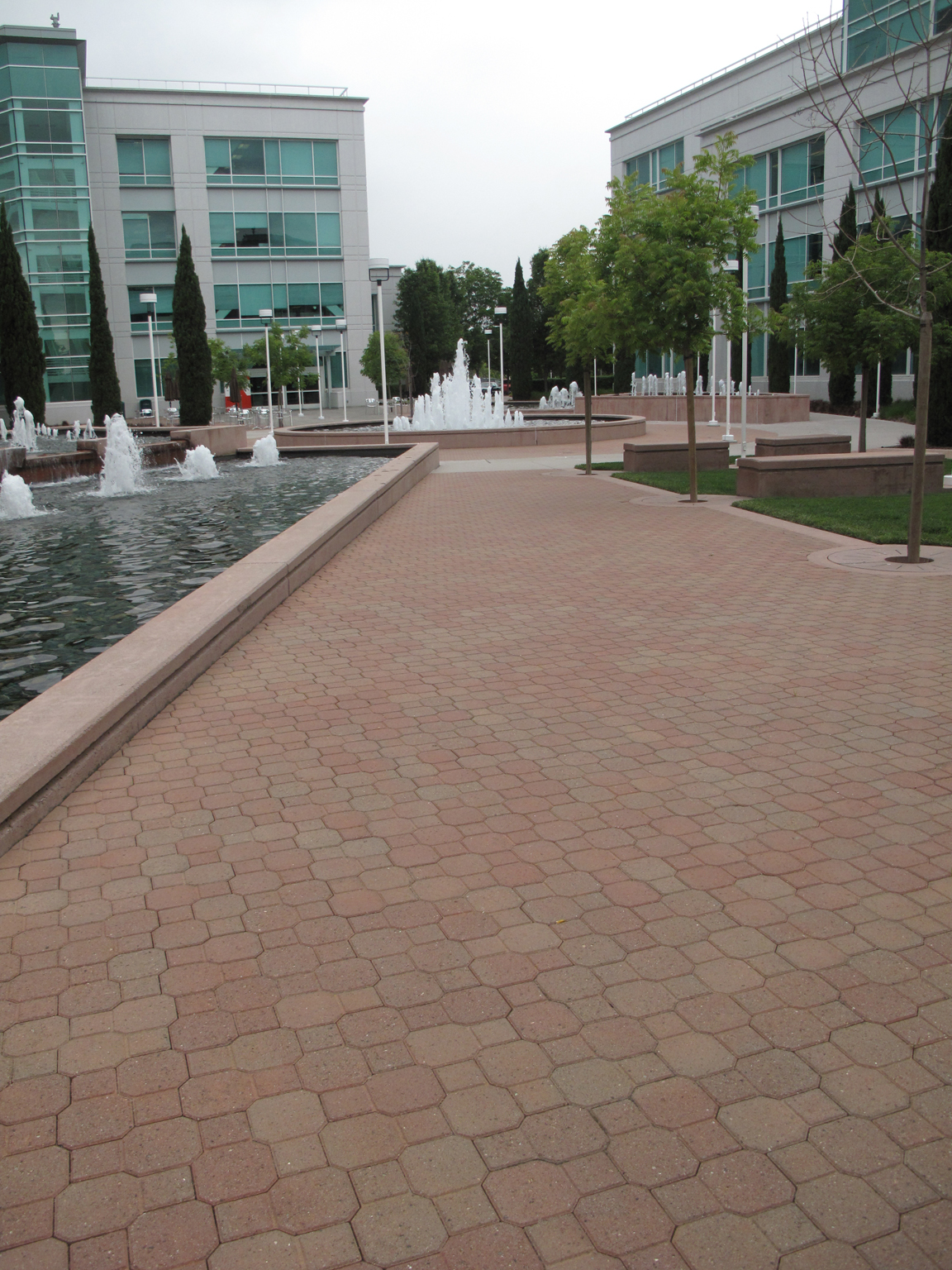 Keystone by Pacific Interlock Pavingstone Inc. | Archello