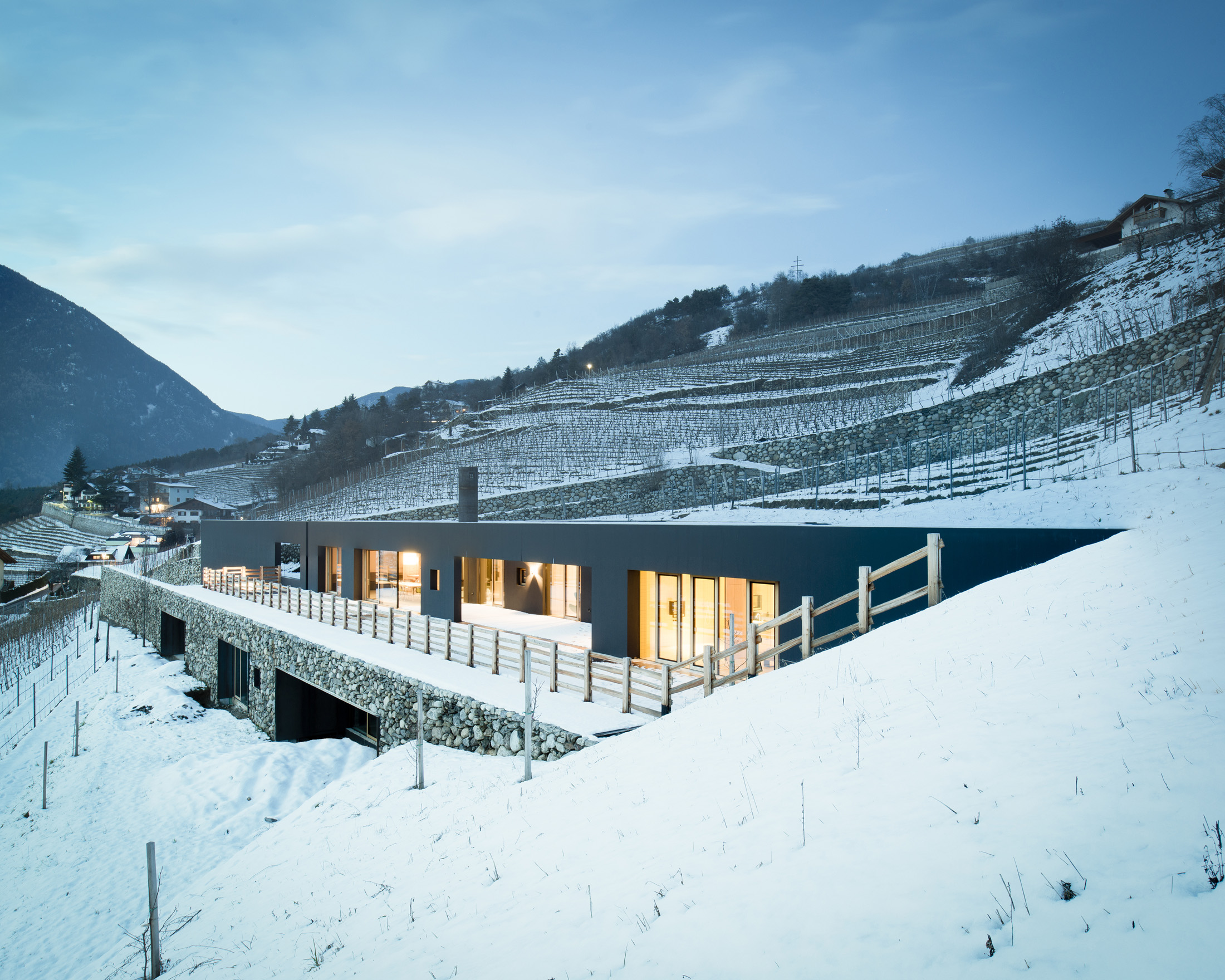 Structures in the slope, Villa p | bergmeisterwolf Architekten | Archello