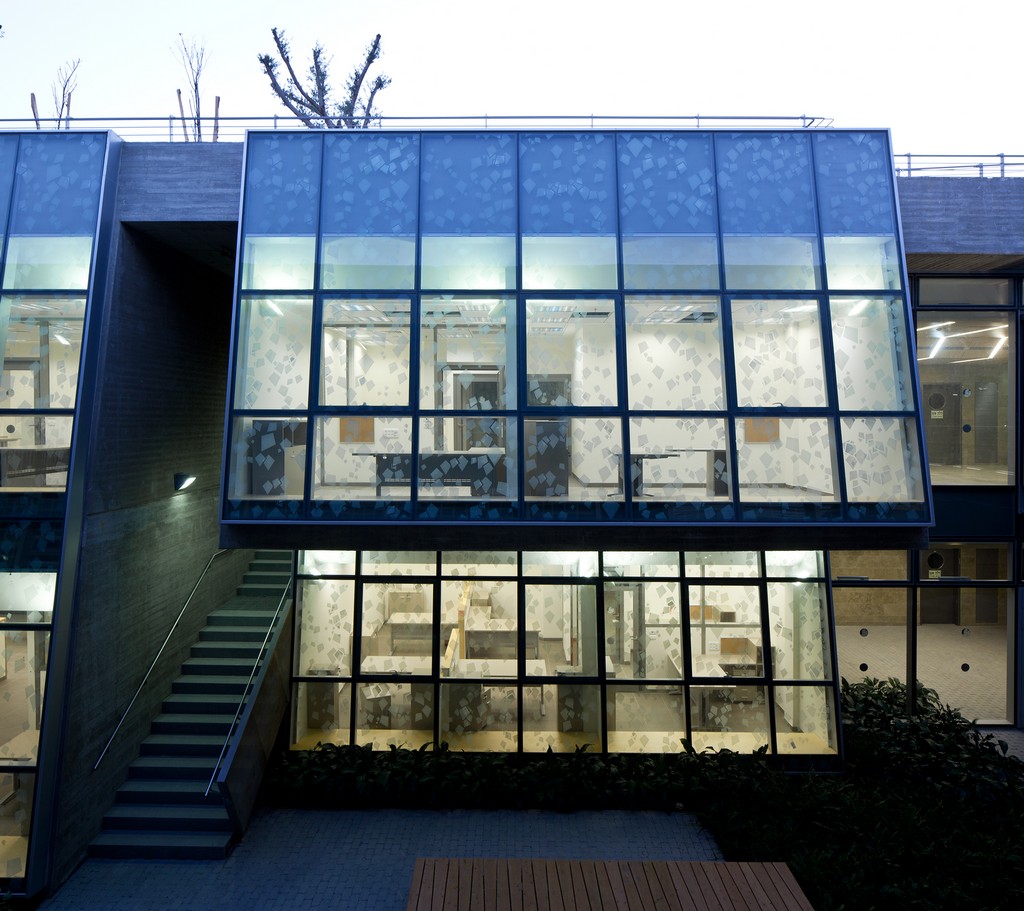 Younes and sorayanazarian Library - Haifa University | A. Lerman ...