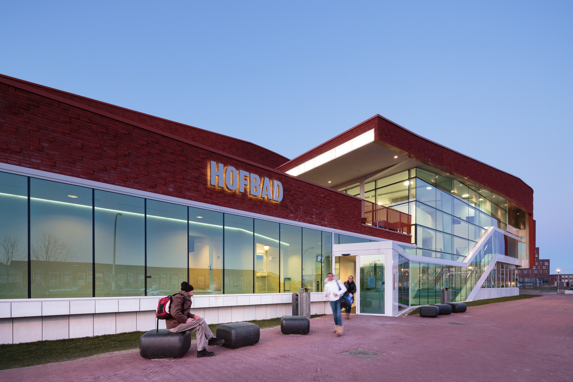 Hofbad aquatic centre | VenhoevenCS architecture + urbanism | Archello