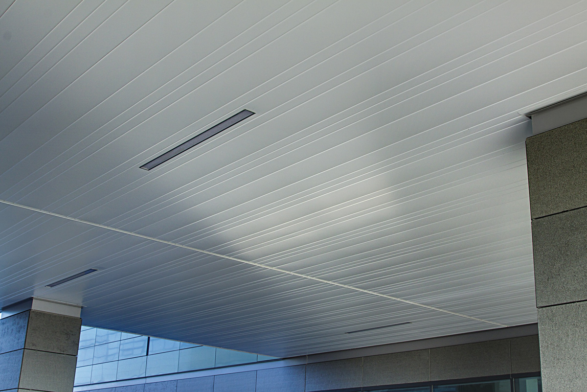 75C / 150C / 225C - Linear Closed Metal Ceilings Exterior by Hunter ...