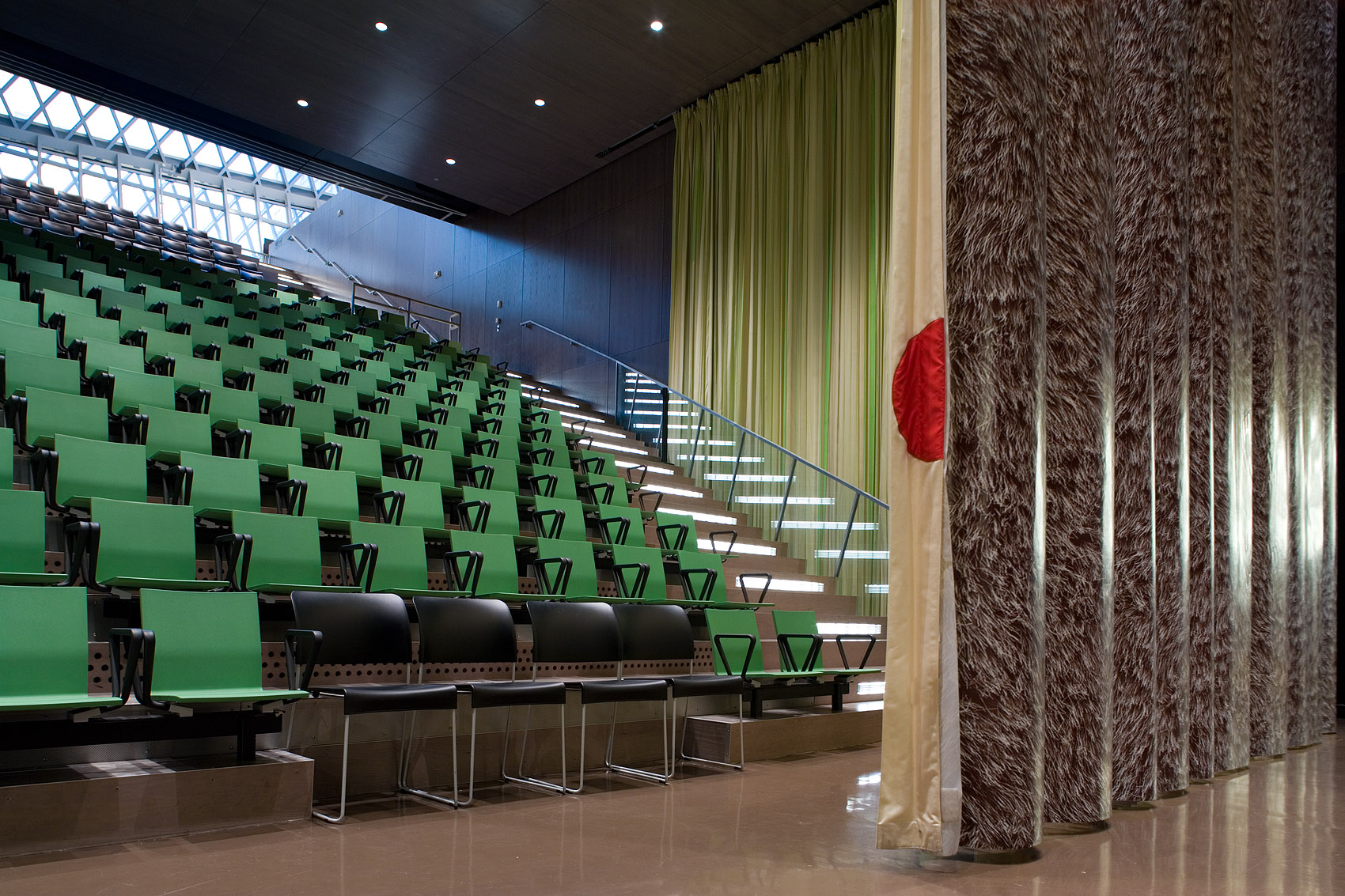 Gallery of Seattle Central Library | Inside Outside | Media - 7