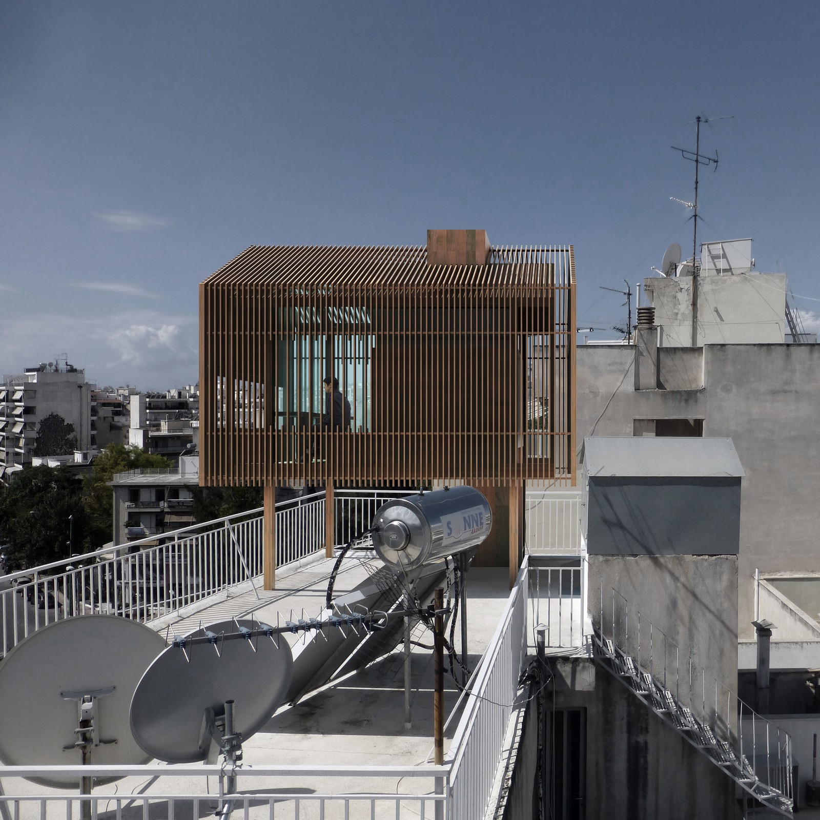 Detached - Urban Hut in Athens | deltArCHI - dragonas christopoulou ...