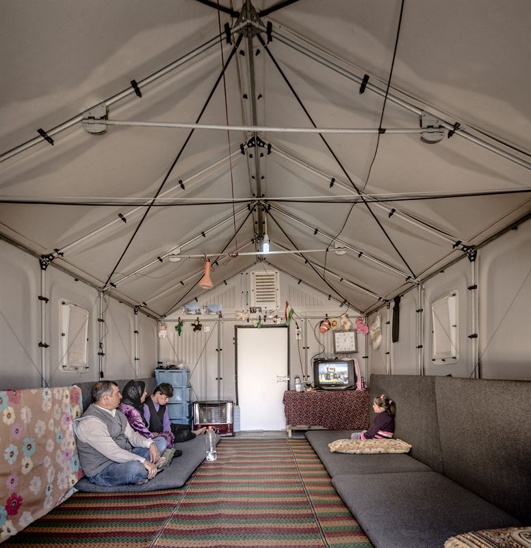 UNHCR signs for 10,000 flat-pack shelters | Better Shelter | Archello