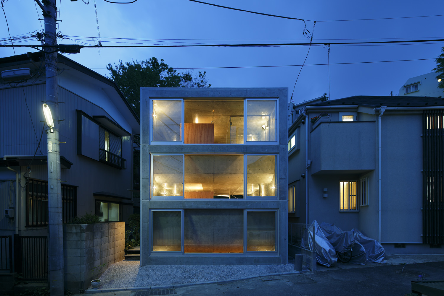 House in Byoubugaura | Takeshi Hosaka Architects | Archello