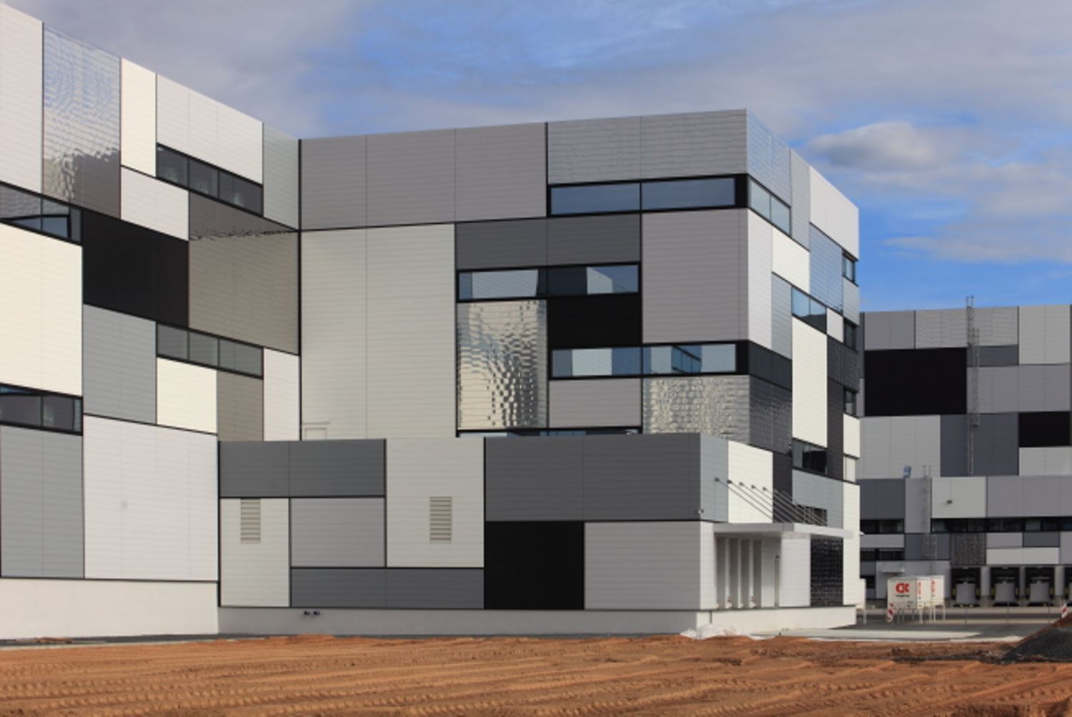 Kalzip FC Hybrid-Facade by Kalzip | Archello