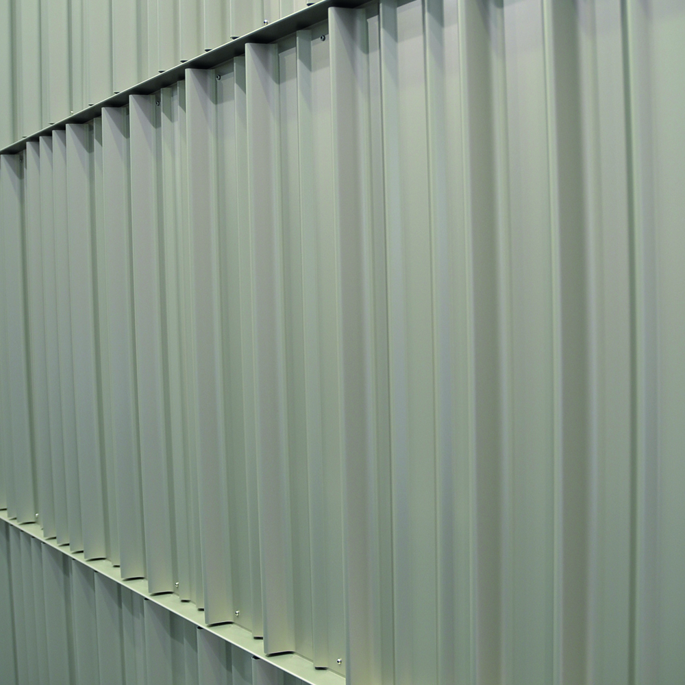 Pre-anodized sinusoidal aluminium sheets por LAUKIEN | Archello