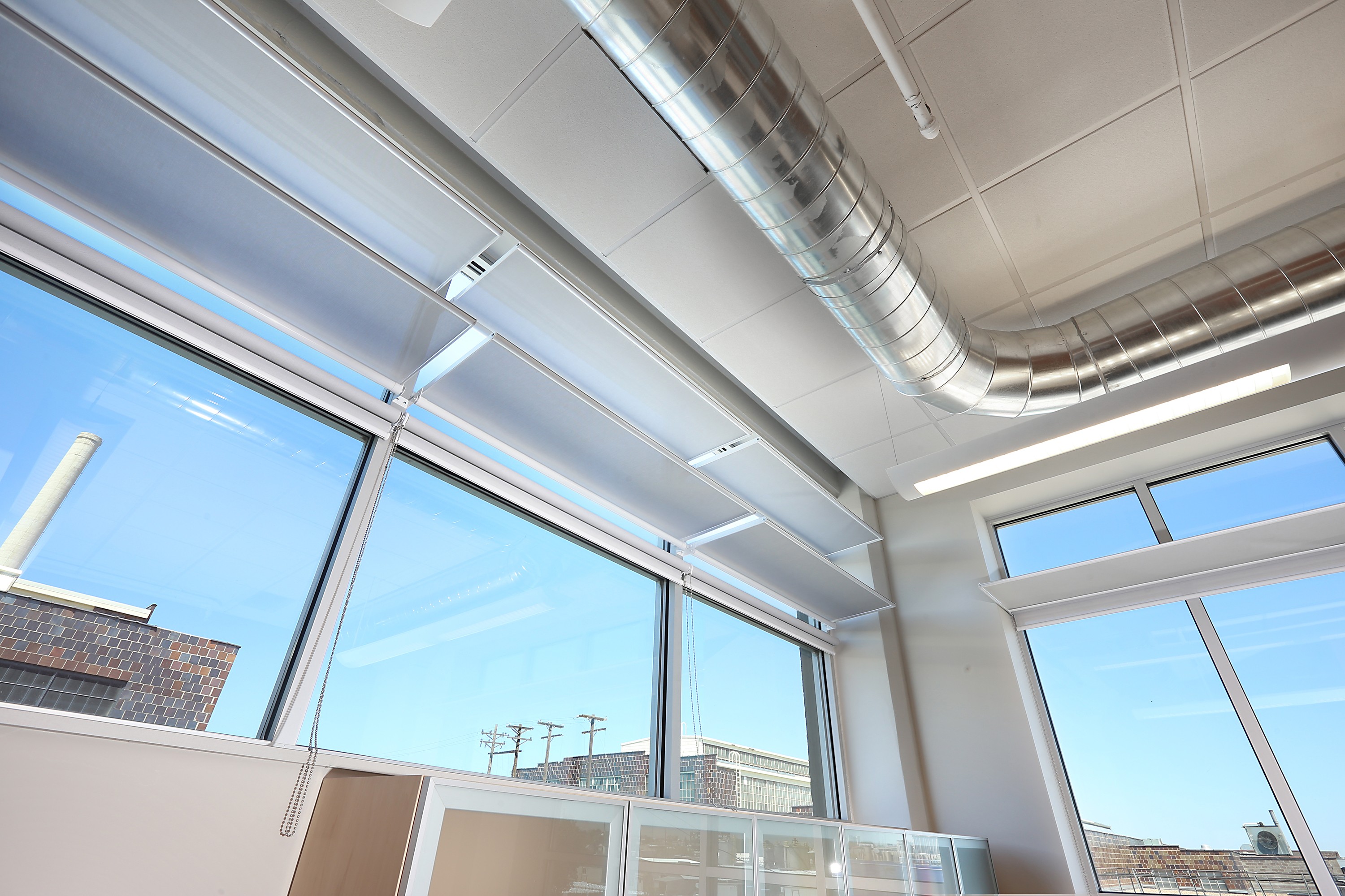 The Dayliter Shading System by Indoor Sky | Archello