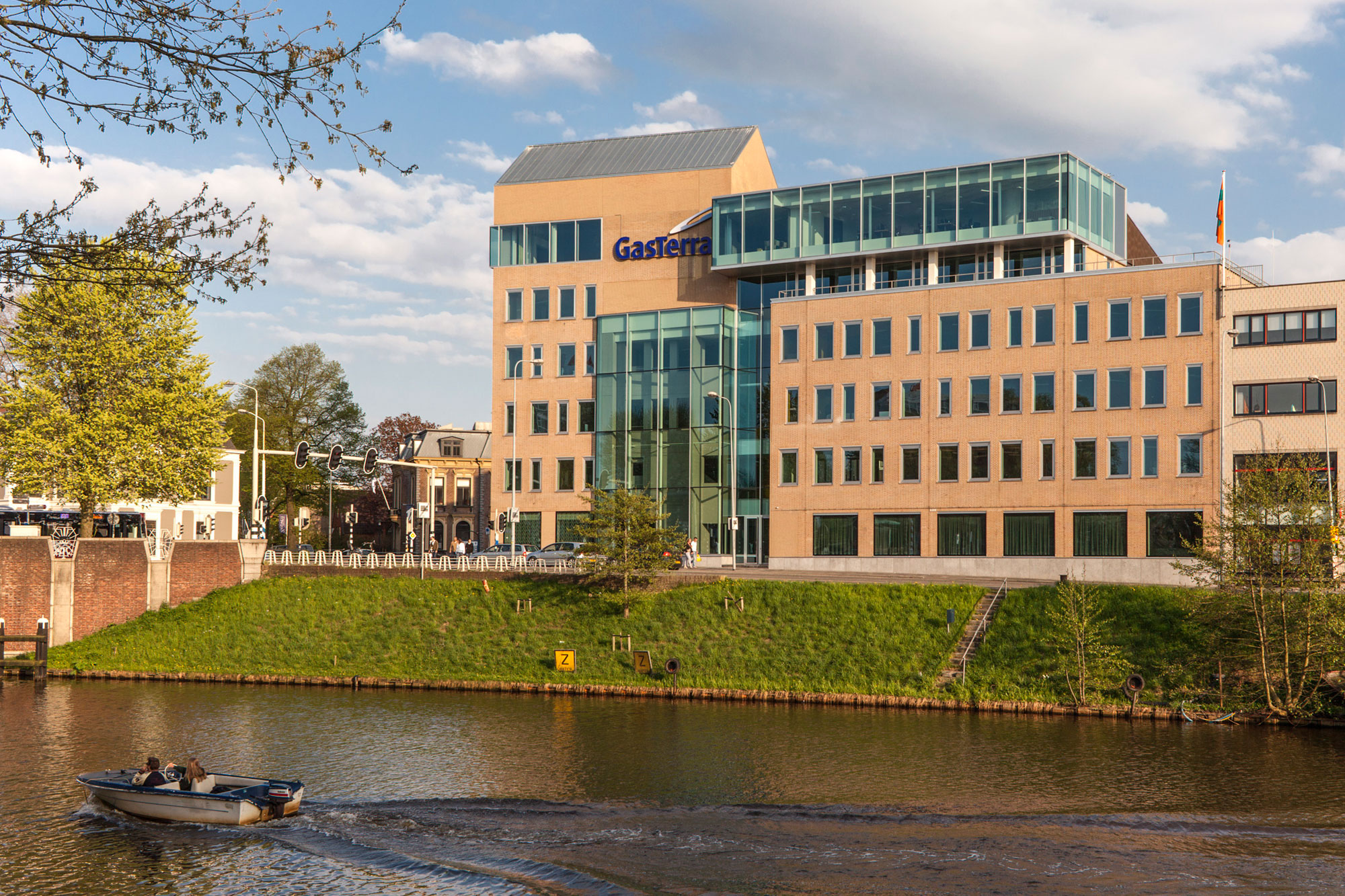 GasTerra Offices | De Zwarte Hond | Archello