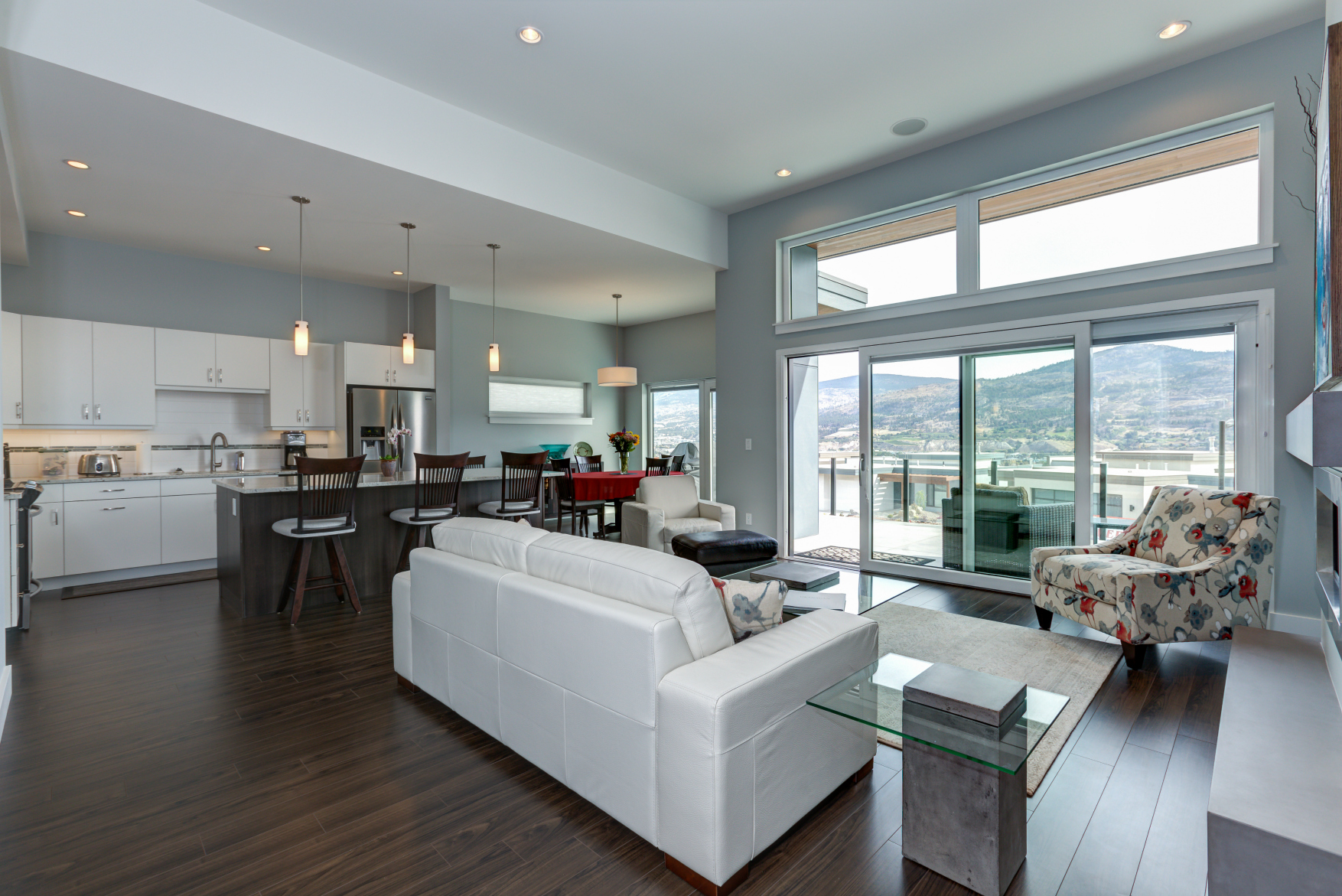 Lift + Slide Door nach Innotech Windows & Doors | Archello