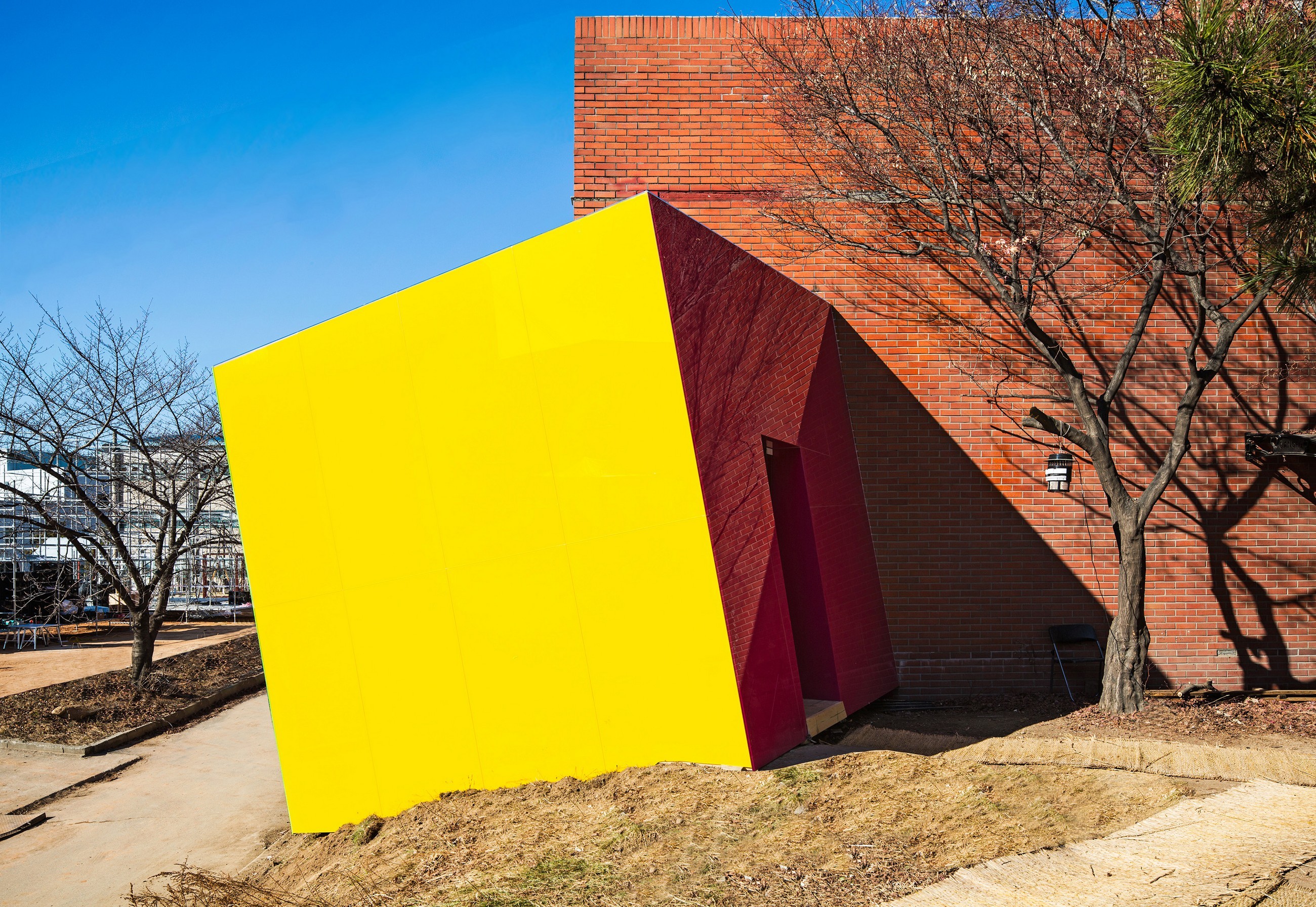 Mobile library and exhibition pavilion | Archiworkshop | Archello