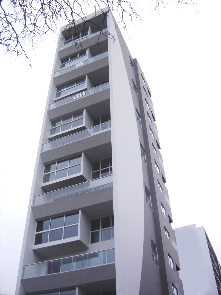 Edificio Multifamiliar Scorzo | Franco Vella Oficina de Arquitectura | Archello