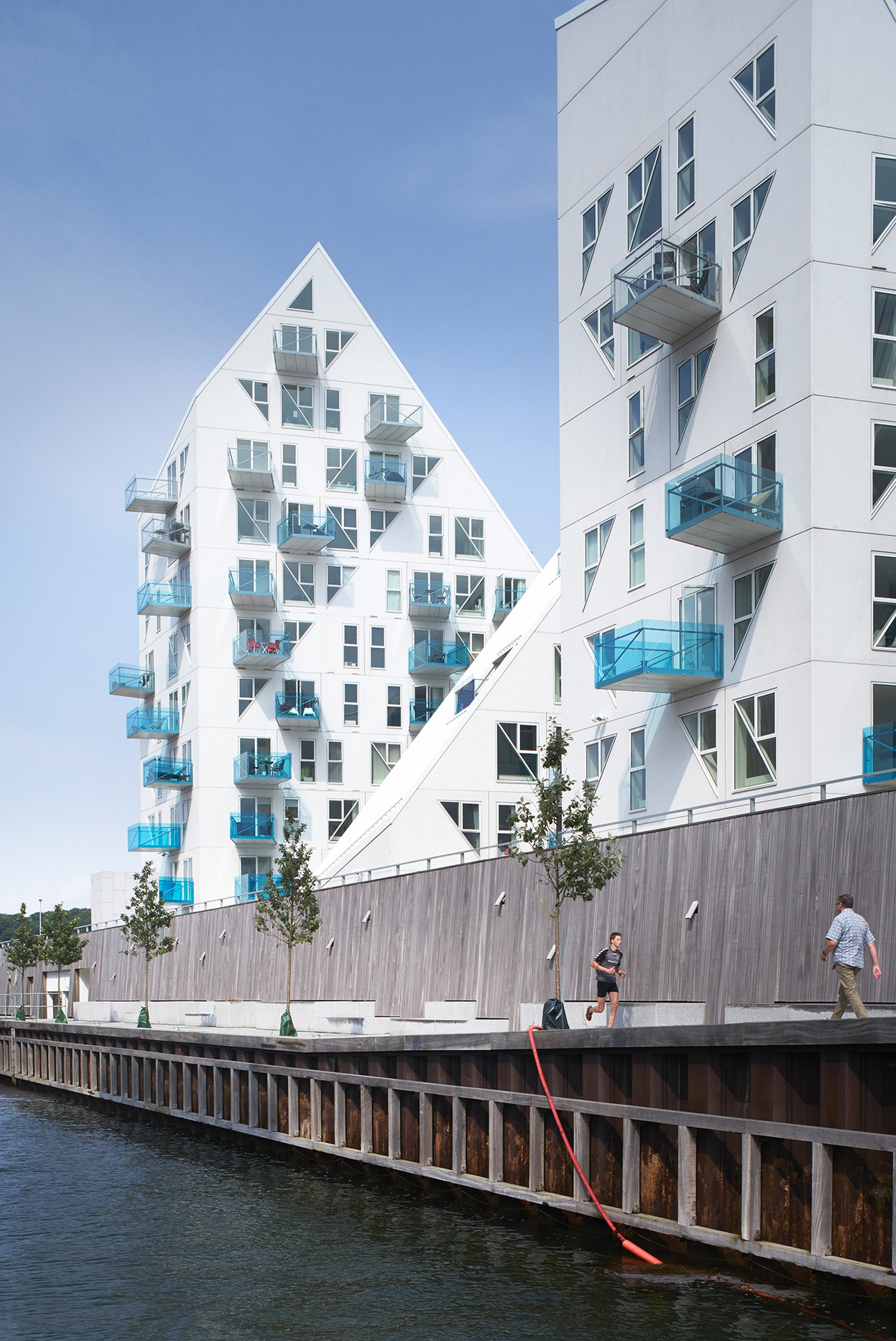 Gallery of The Iceberg | JDS Architects | Media - 9