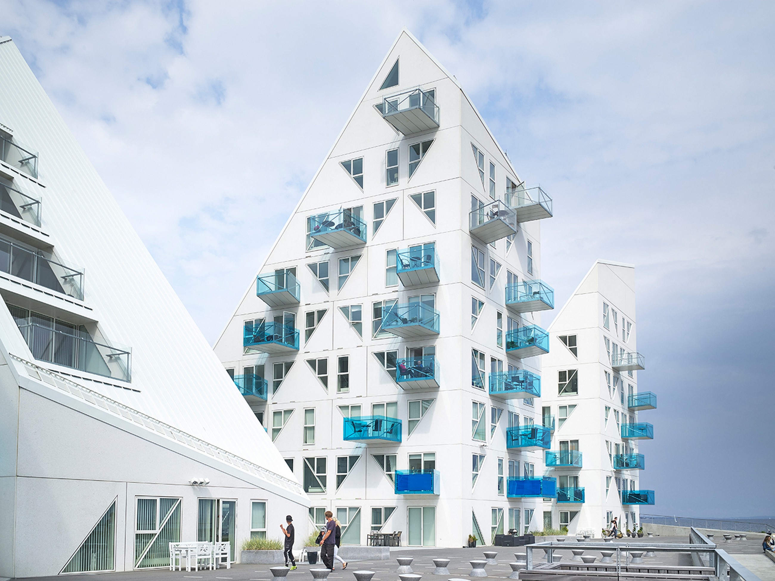 Gallery of The Iceberg | JDS Architects | Media - 18