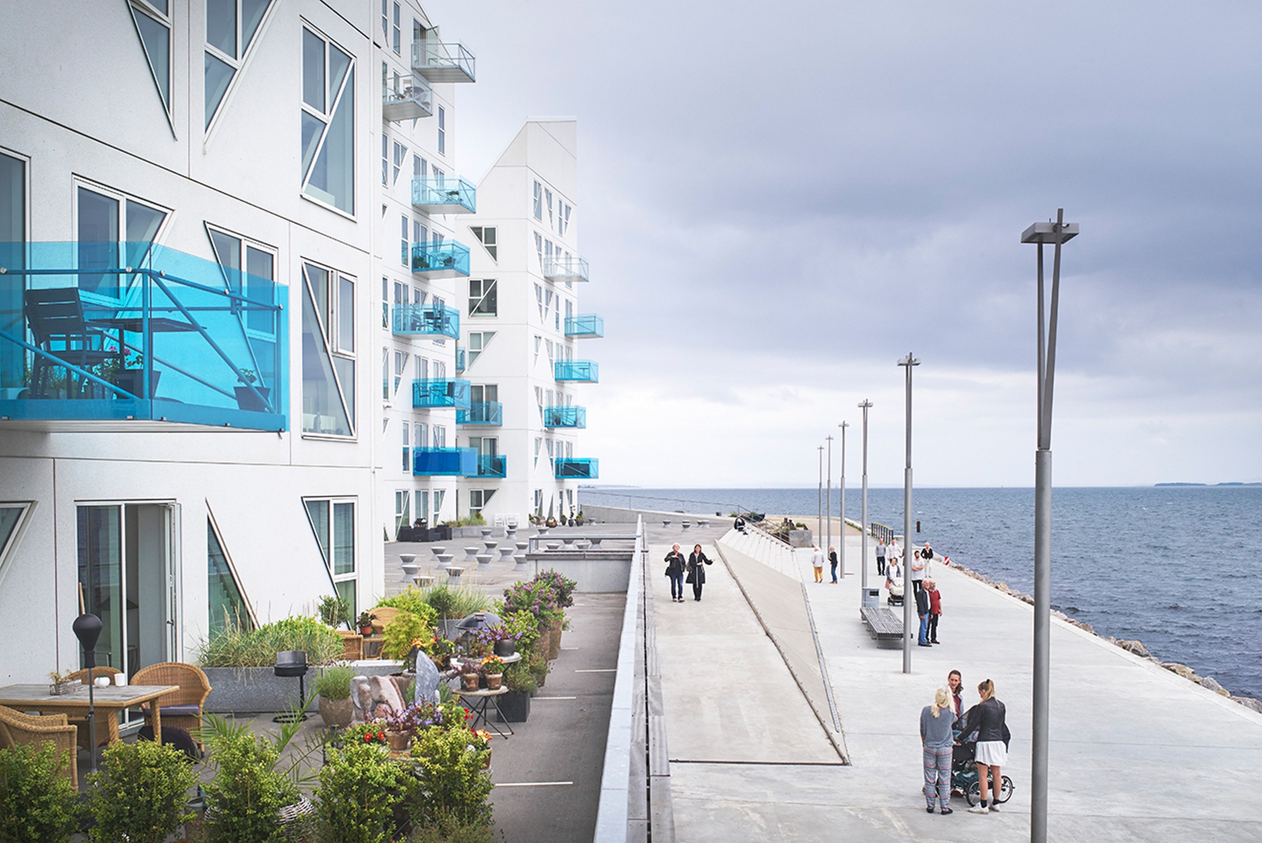 Gallery of The Iceberg | JDS Architects | Media - 22