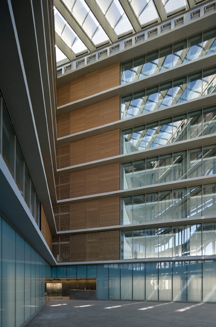 Cristalia 4B | Hunter Douglas Architectural | Archello