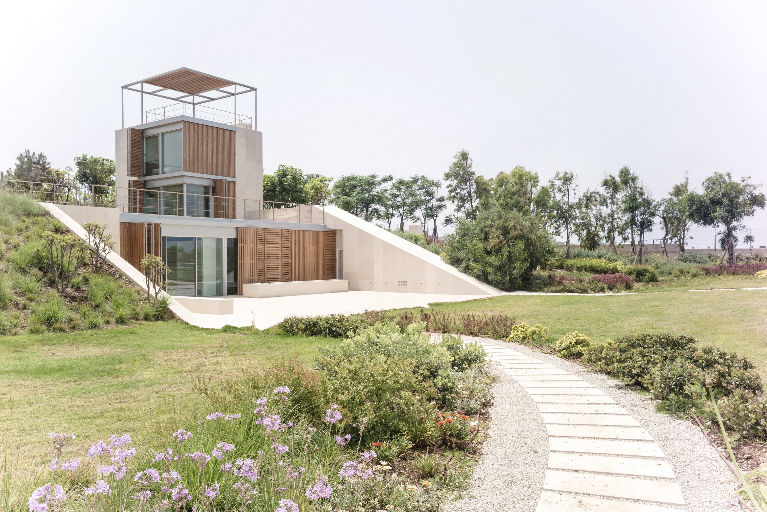 Aamchit Courtowers | Hashim Sarkis Studios | Archello