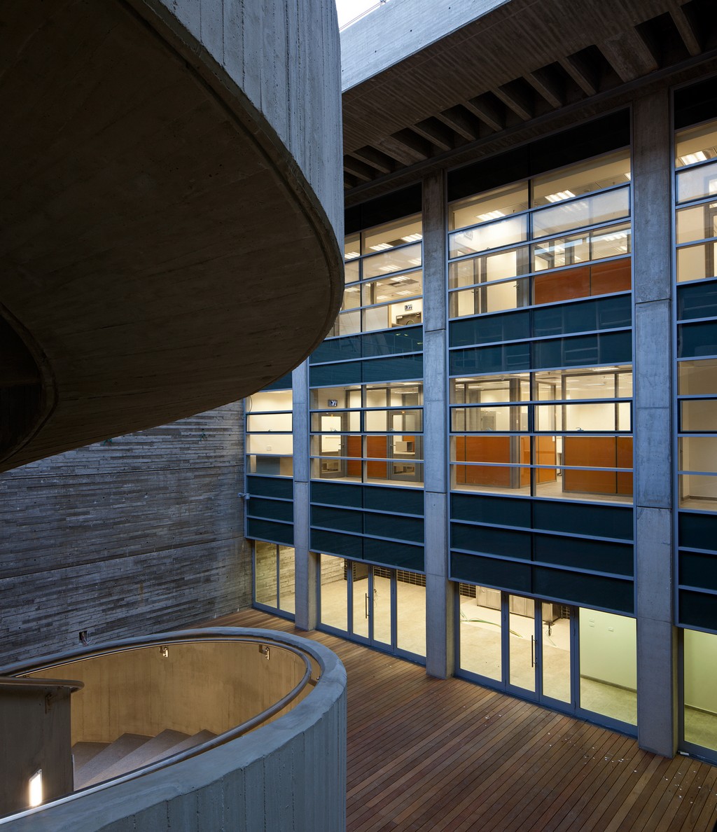 Gallery of Younes and sorayanazarian Library - Haifa University | A ...