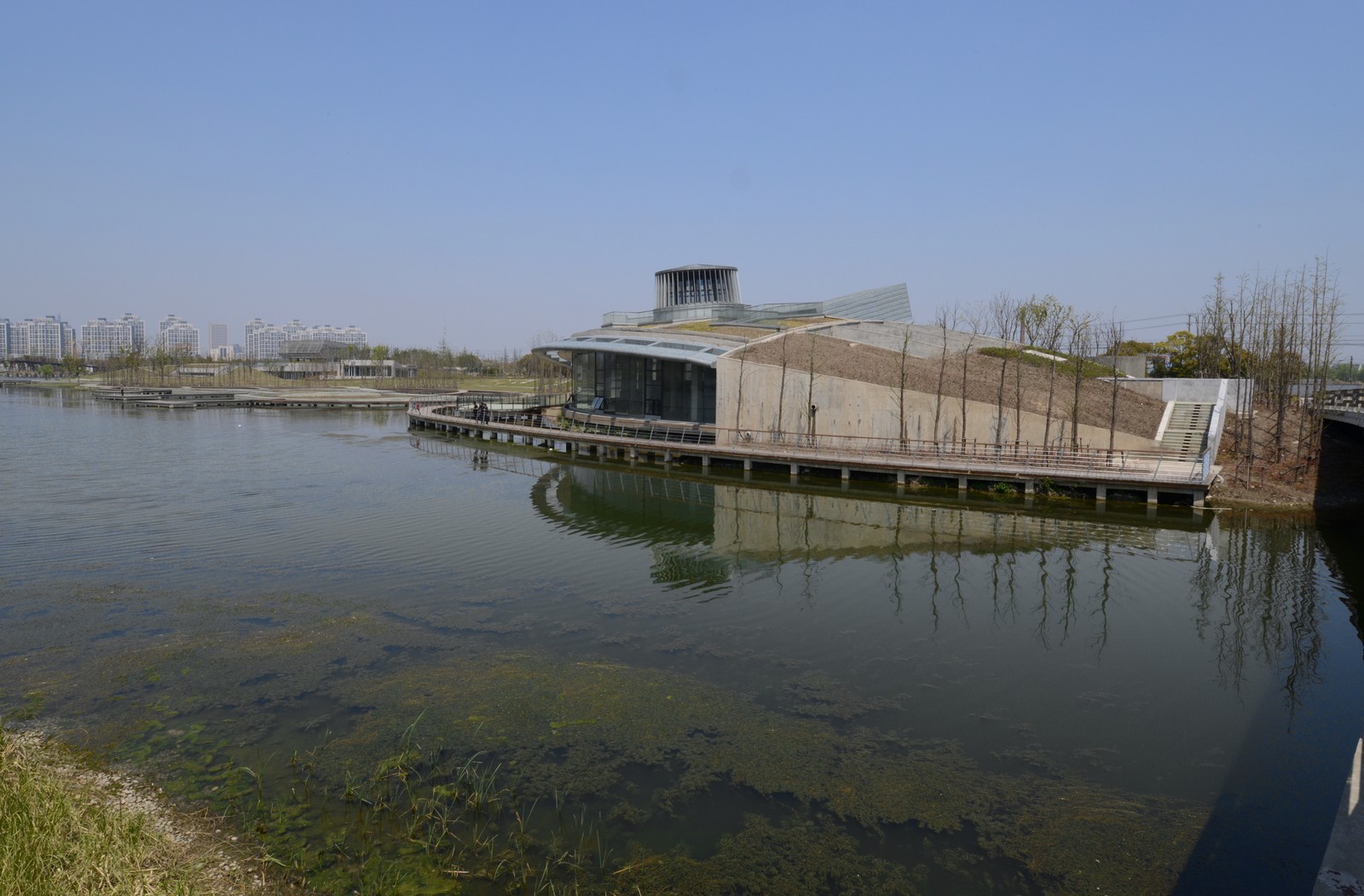 Gallery of Waterfront Restaurant, Yuan Xiang Lake | Pro-Form Architects ...