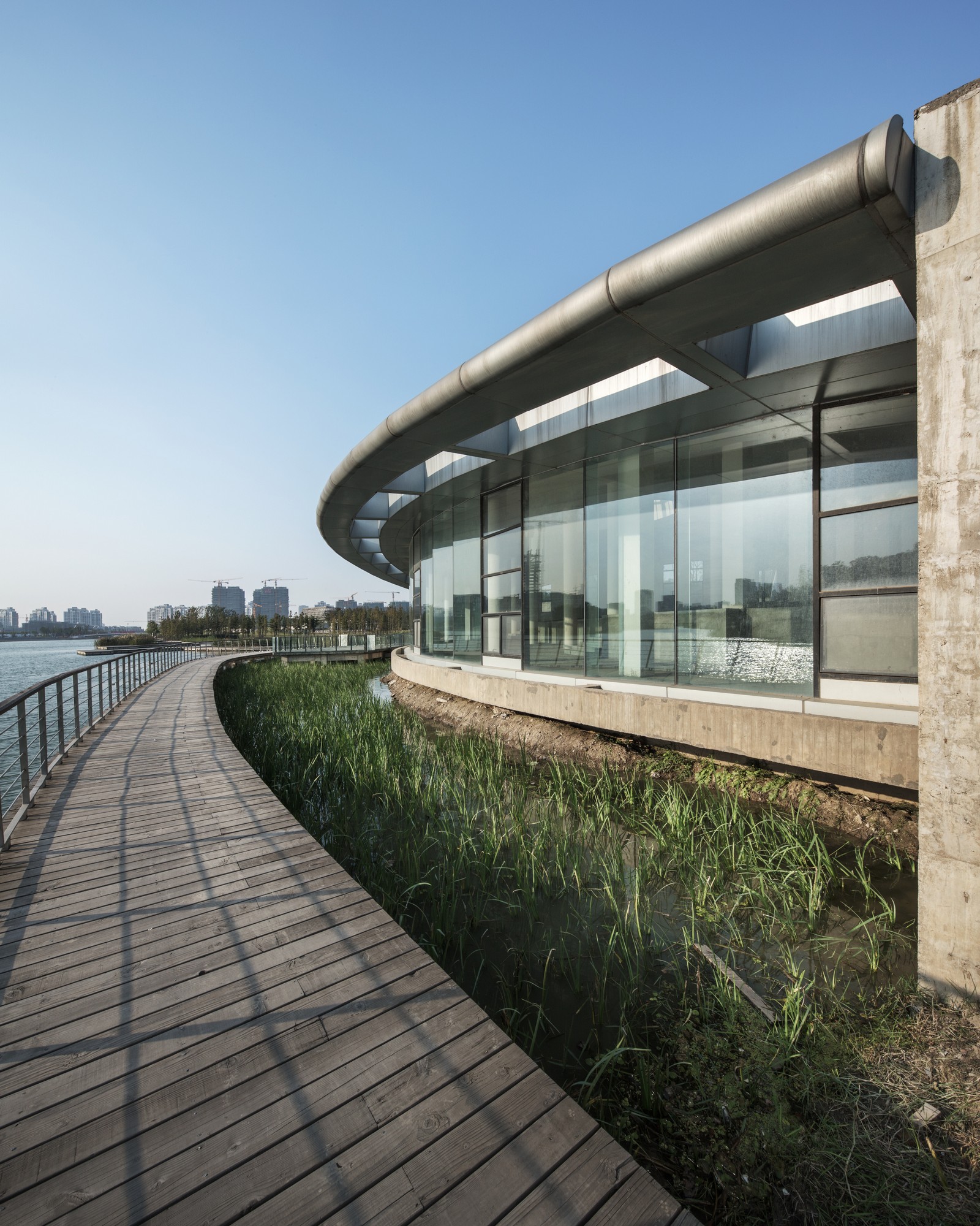 Gallery of Waterfront Restaurant, Yuan Xiang Lake | Pro-Form Architects ...