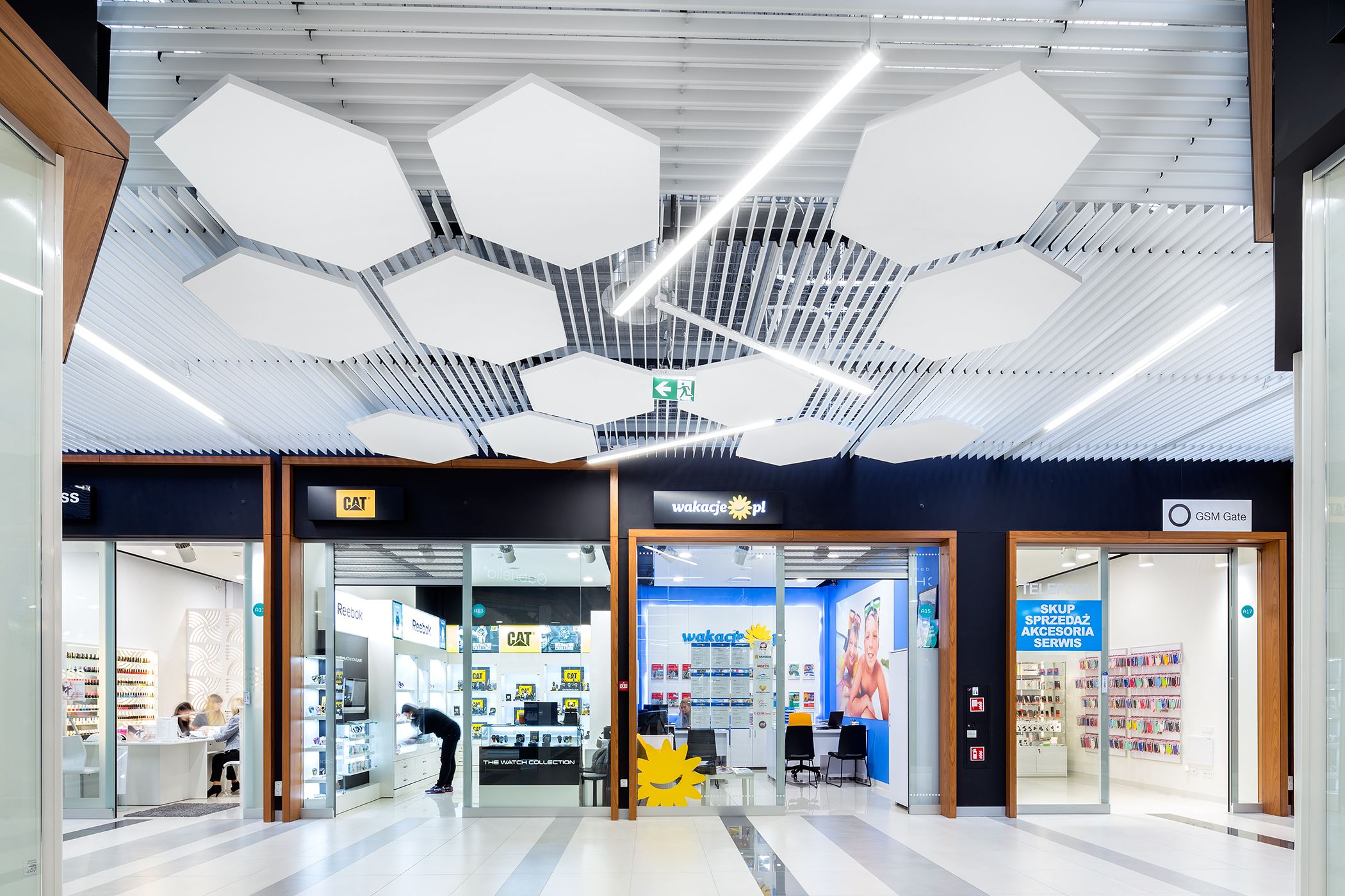 Optima L Canopy by Armstrong Ceiling Solutions | Archello
