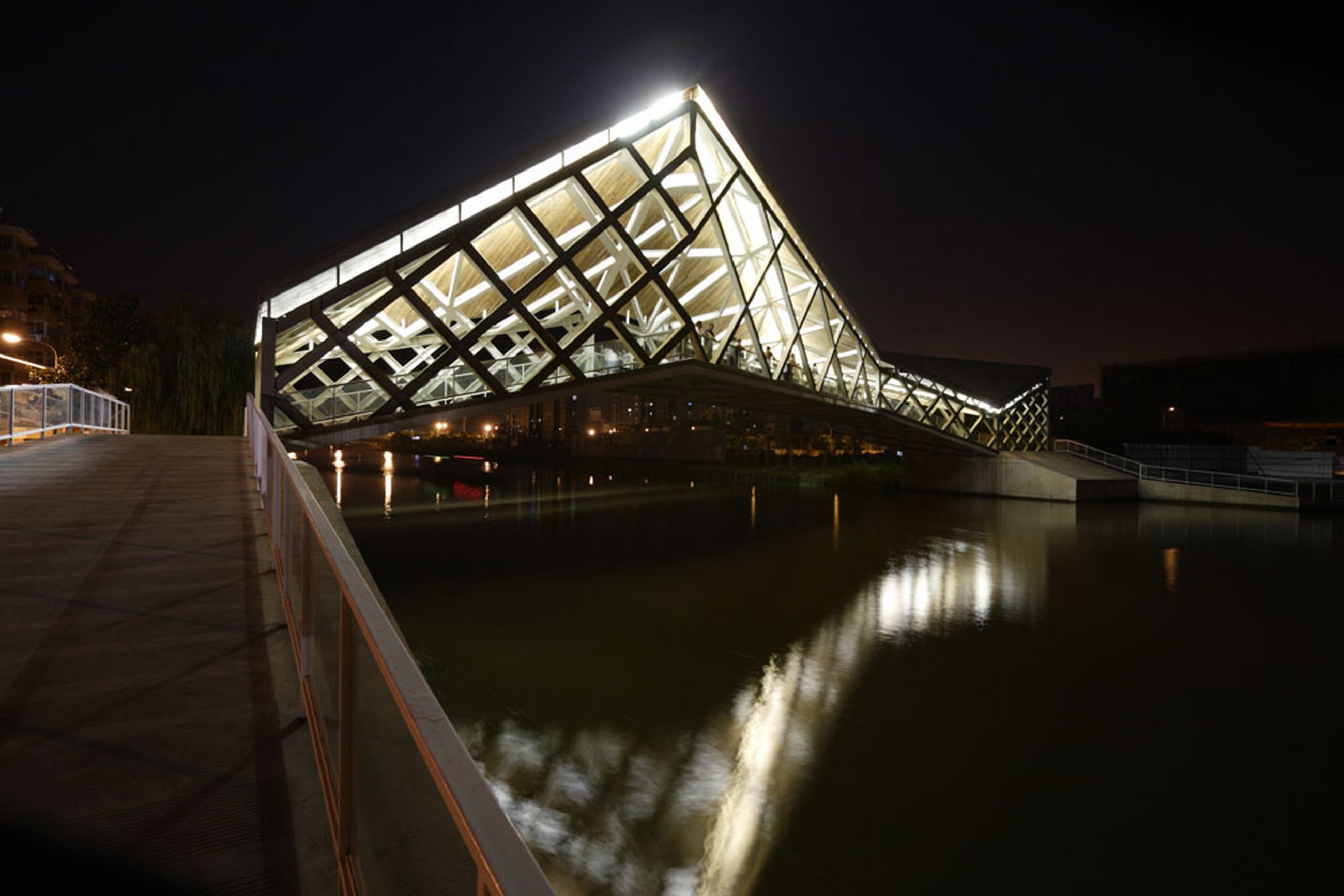 Gallery of PEDESTRIAN BRIDGE IN SHANGHAI | CA-Group | Media - 46