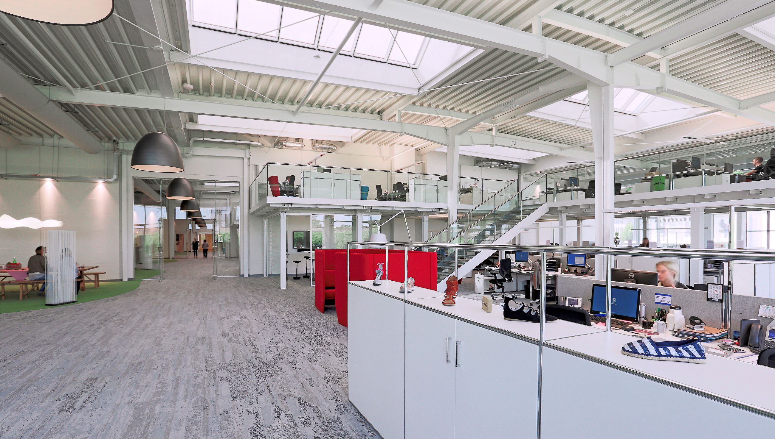 Gallery of Conversion of a warehouse into loft offices | RENSON | Media - 3