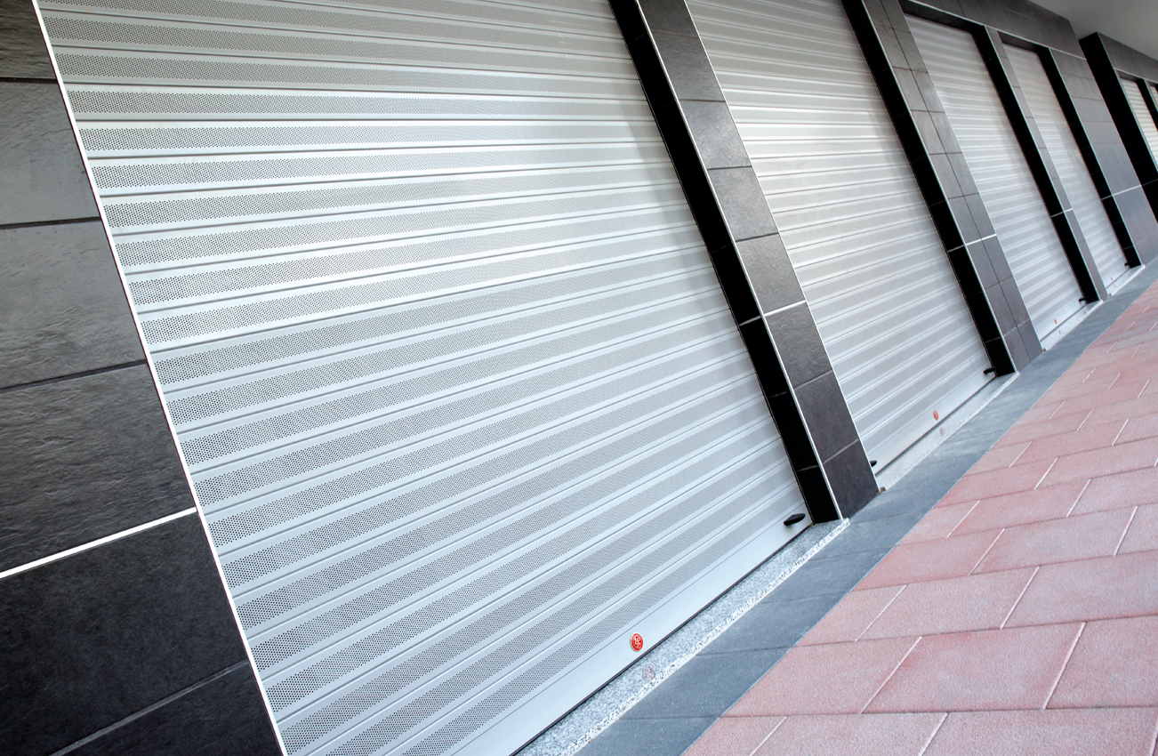 Rolling Doors by Giménez Ganga | Archello