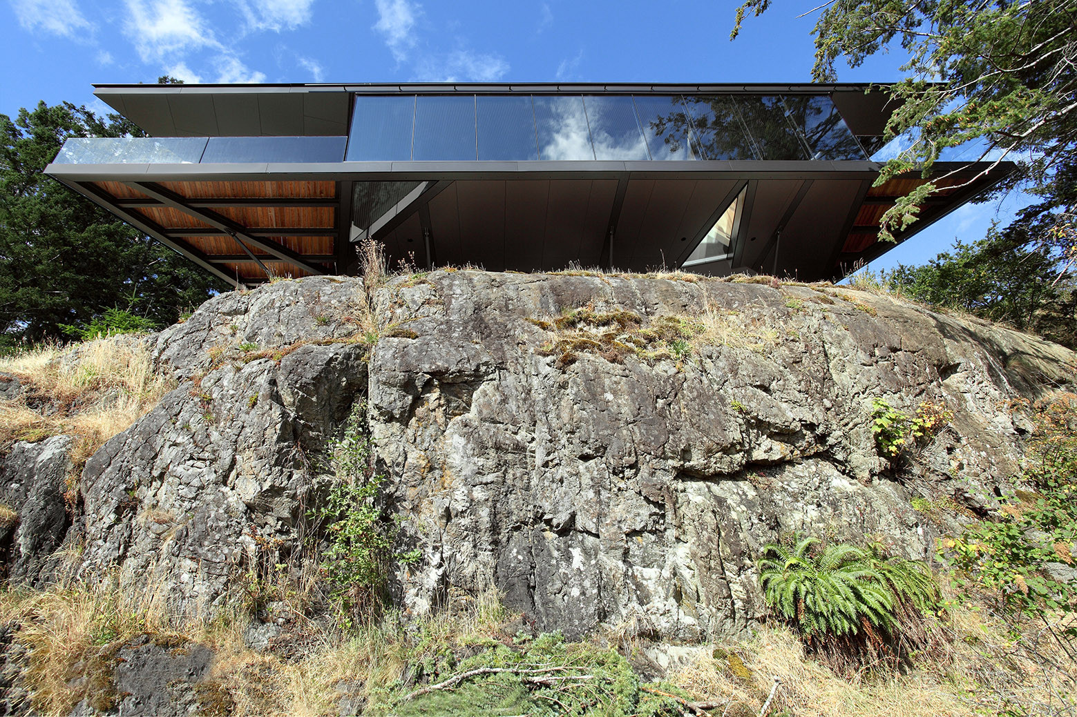 Tula House | Patkau Architects, Swisspearl - Shaping the future of ...