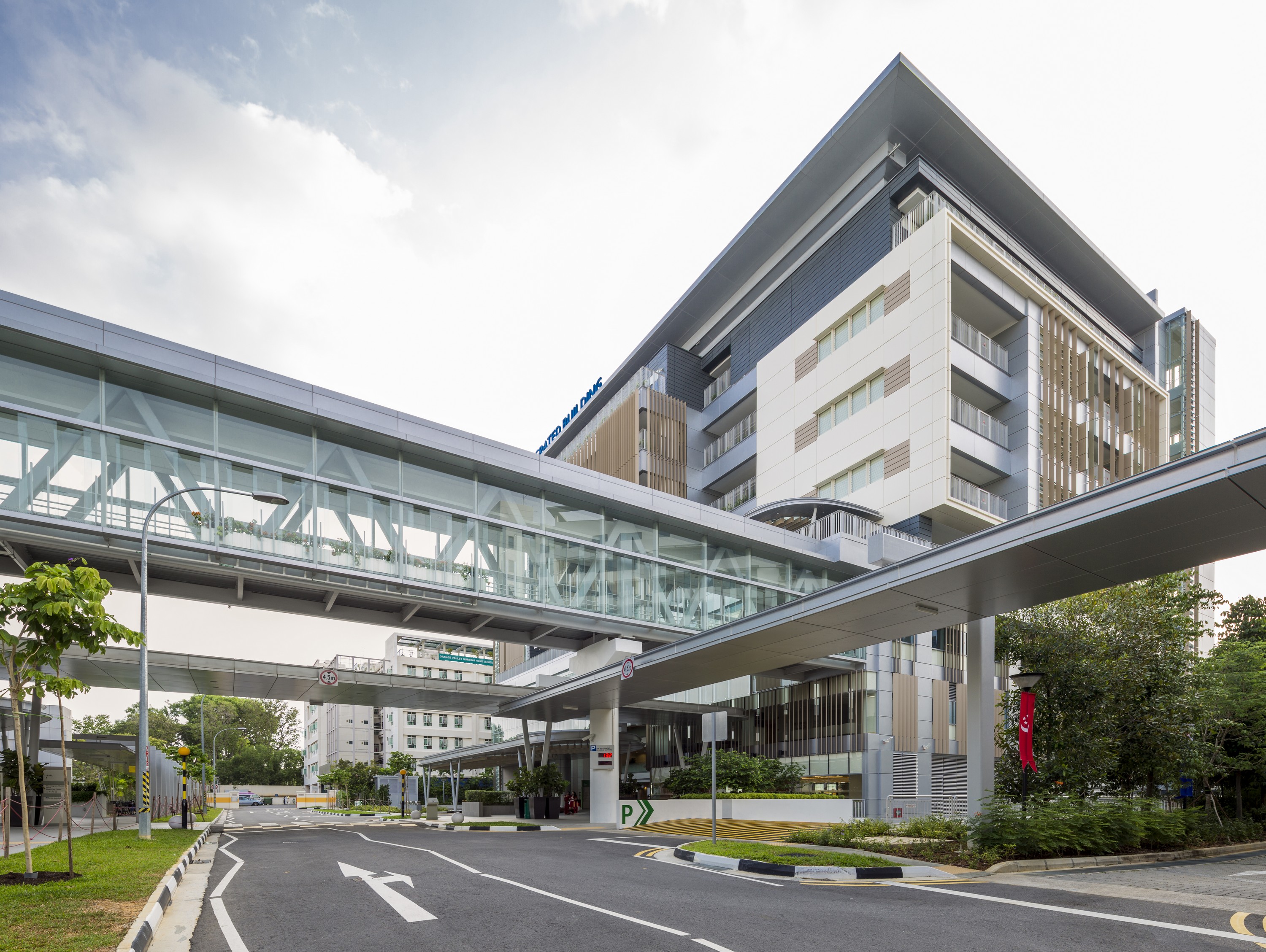 Gallery of Changi General Hospital (Integrated Building) | B plus H ...