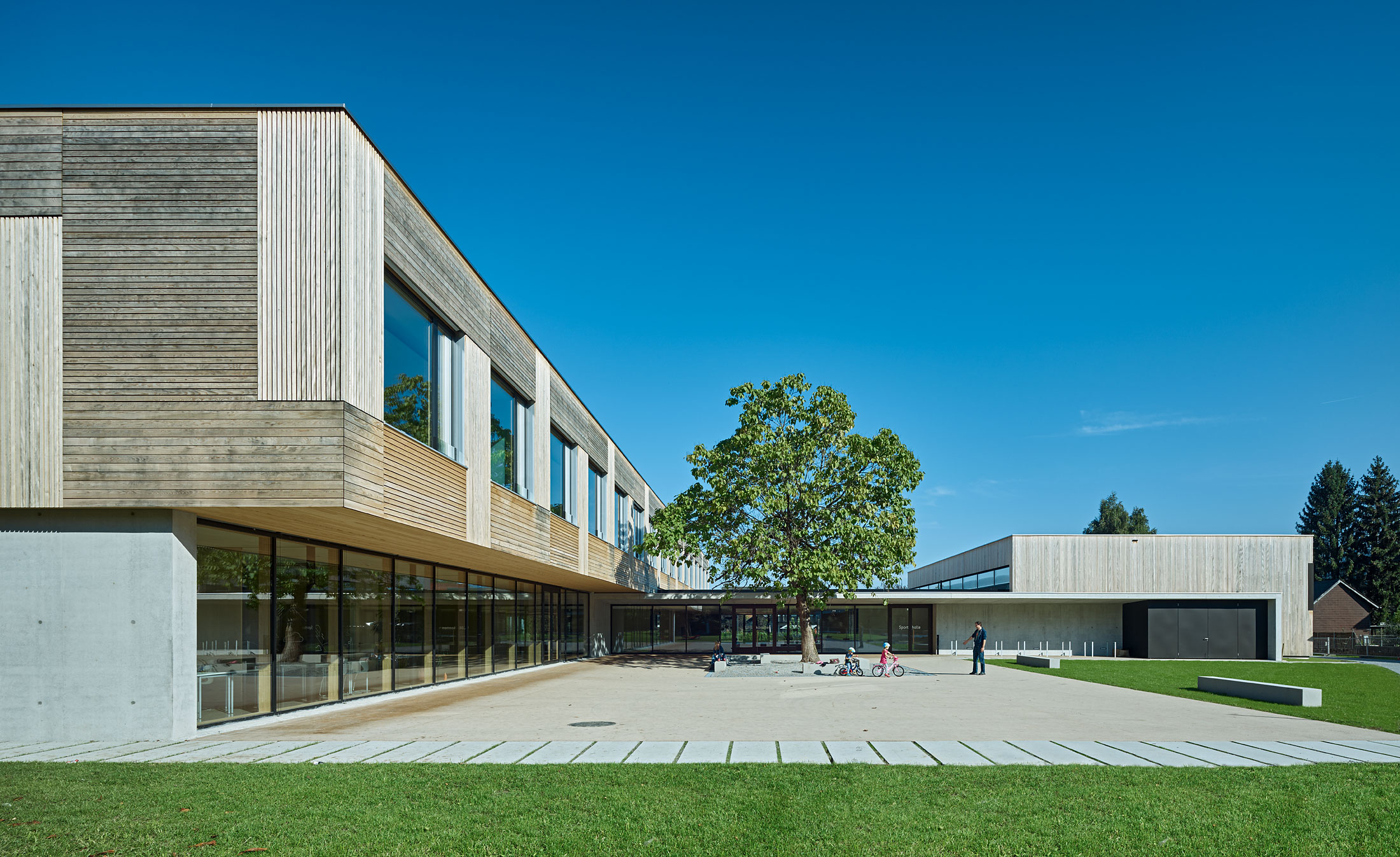 Elementary School Edlach | Dietrich | Untertrifaller Architekten | Archello