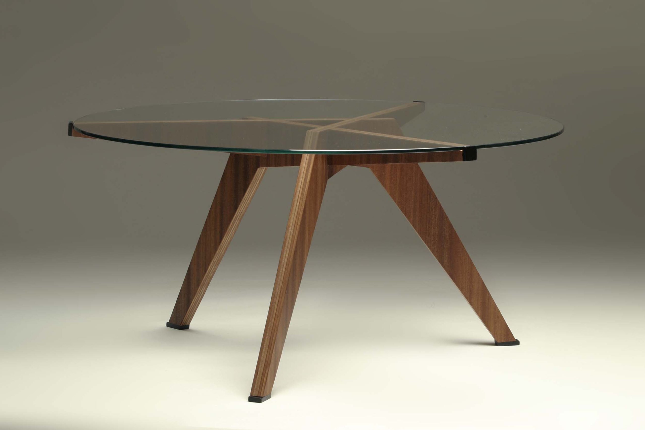 Boomerang Table per Morelato | Archello