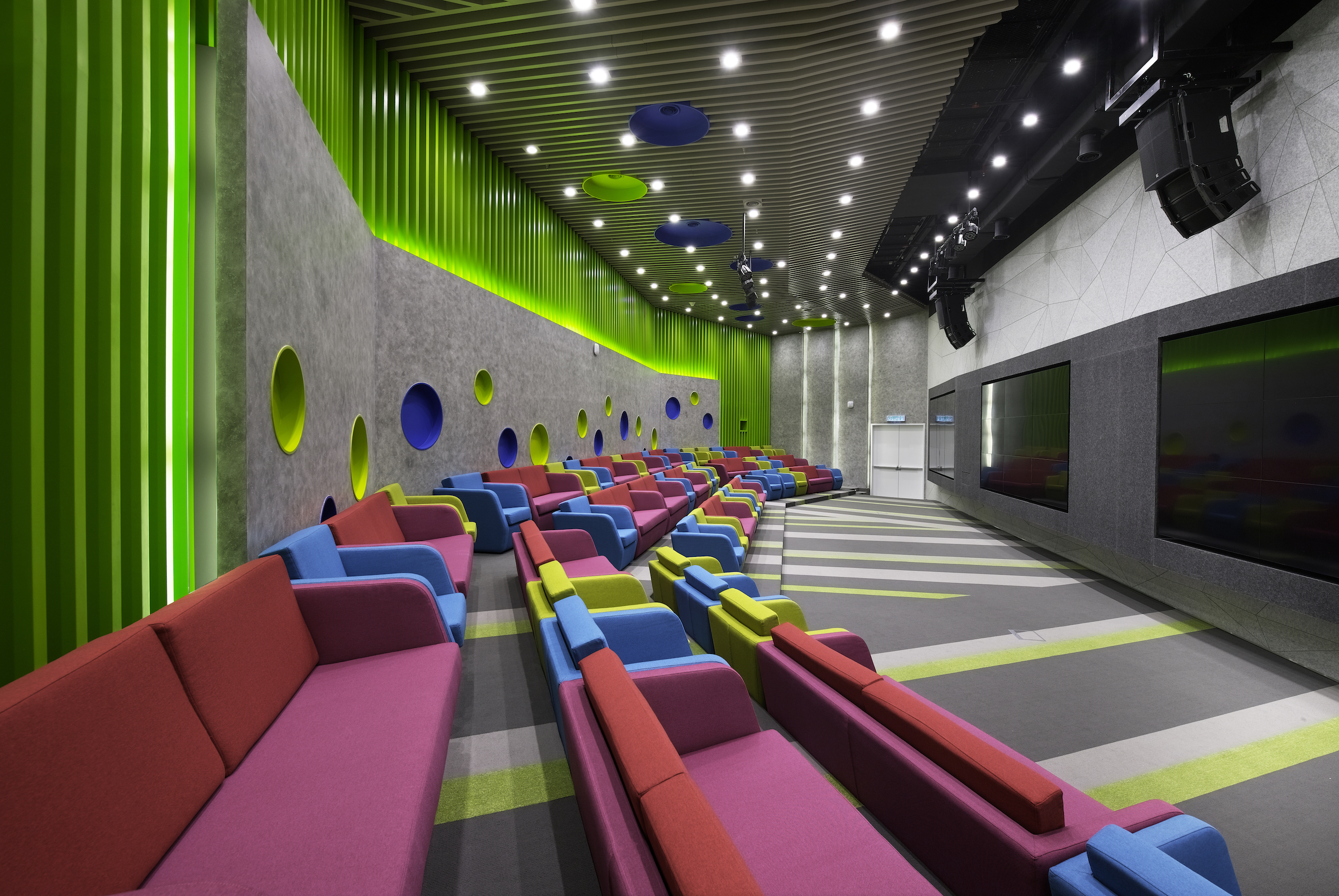 Office Design - Maxis Berhad HQ | Steven Leach Group | Archello