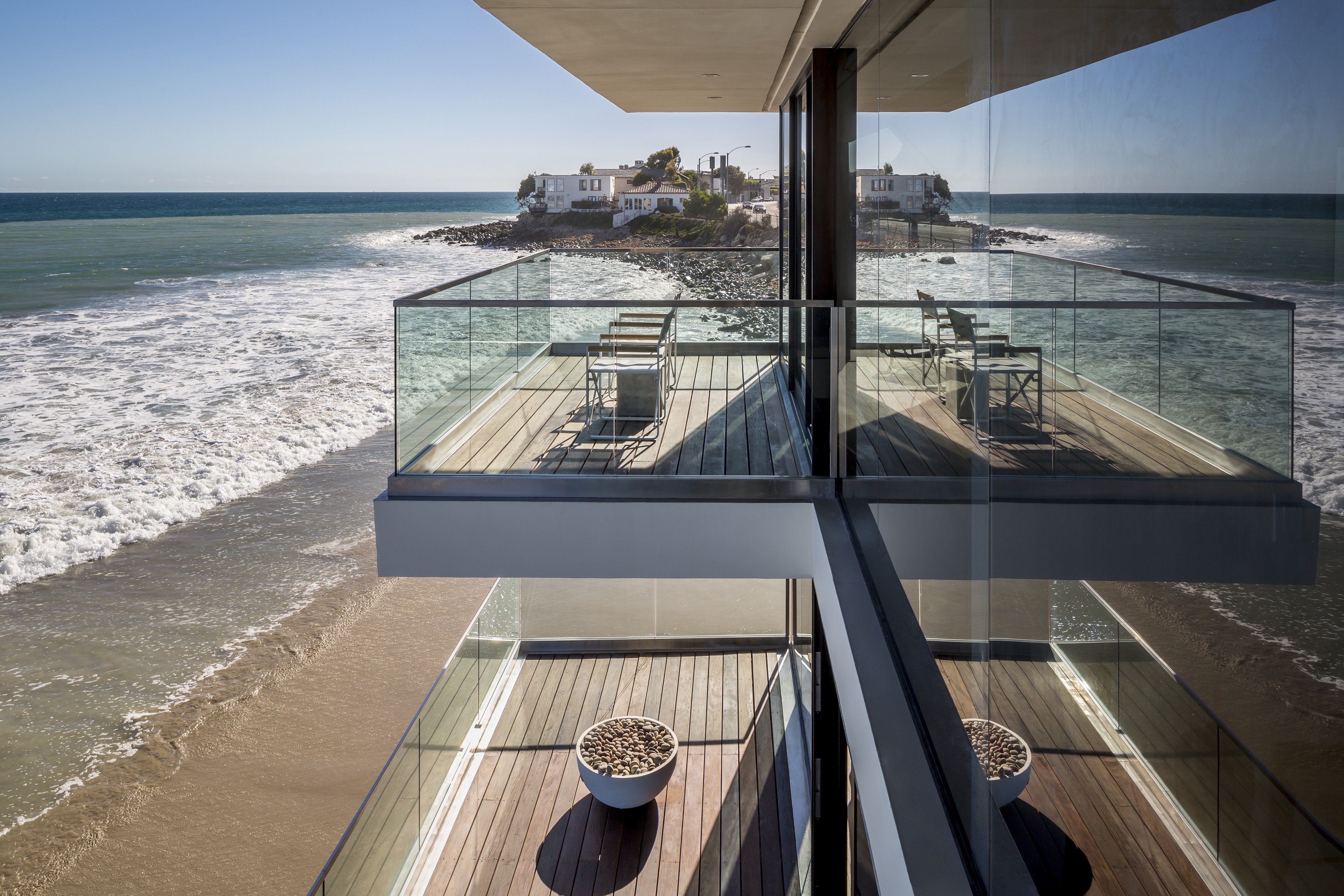 Wave House | Mark Dziewulski Architect | Archello