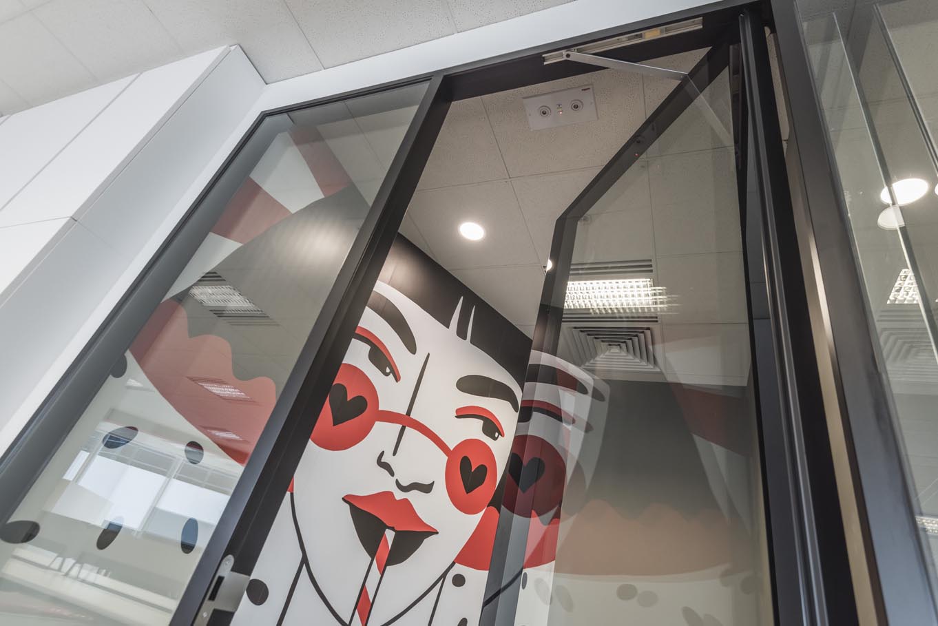 Gallery of World Cola Company | JEB Acoustic Partitions | Media - 3