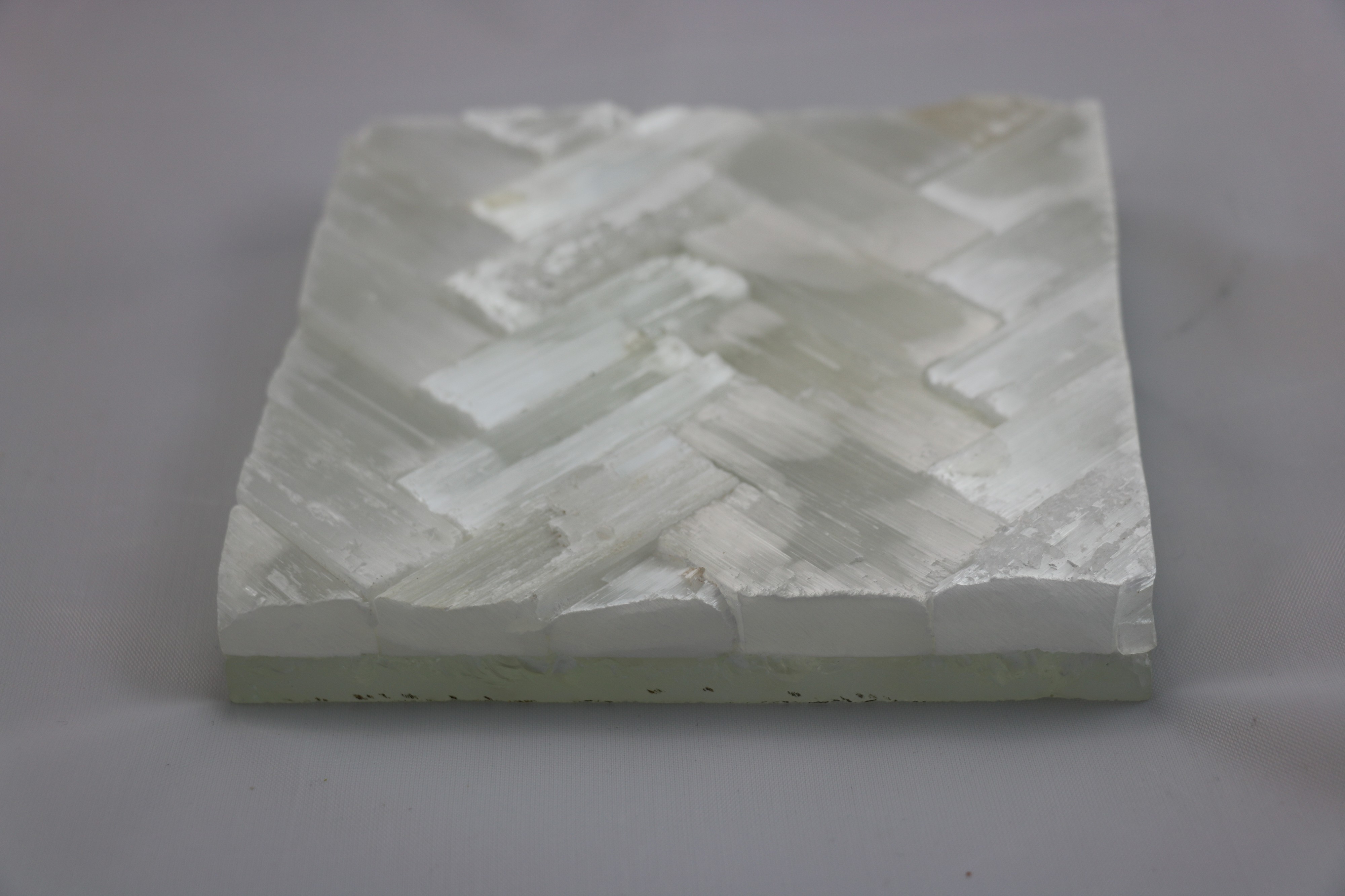 Swatch Stelenit stone fishbone pattern by CRAVT | Archello