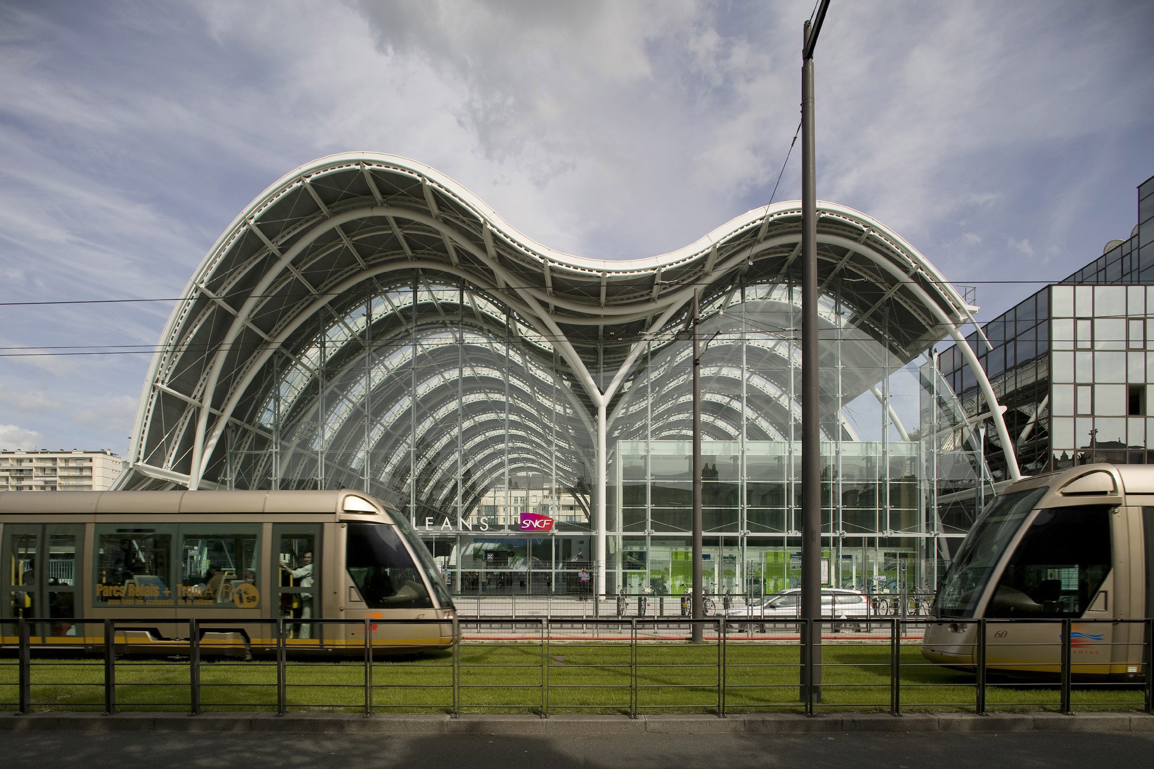 Gallery of Orléans Multi-modal Transport Hub | AREP | Media - 5
