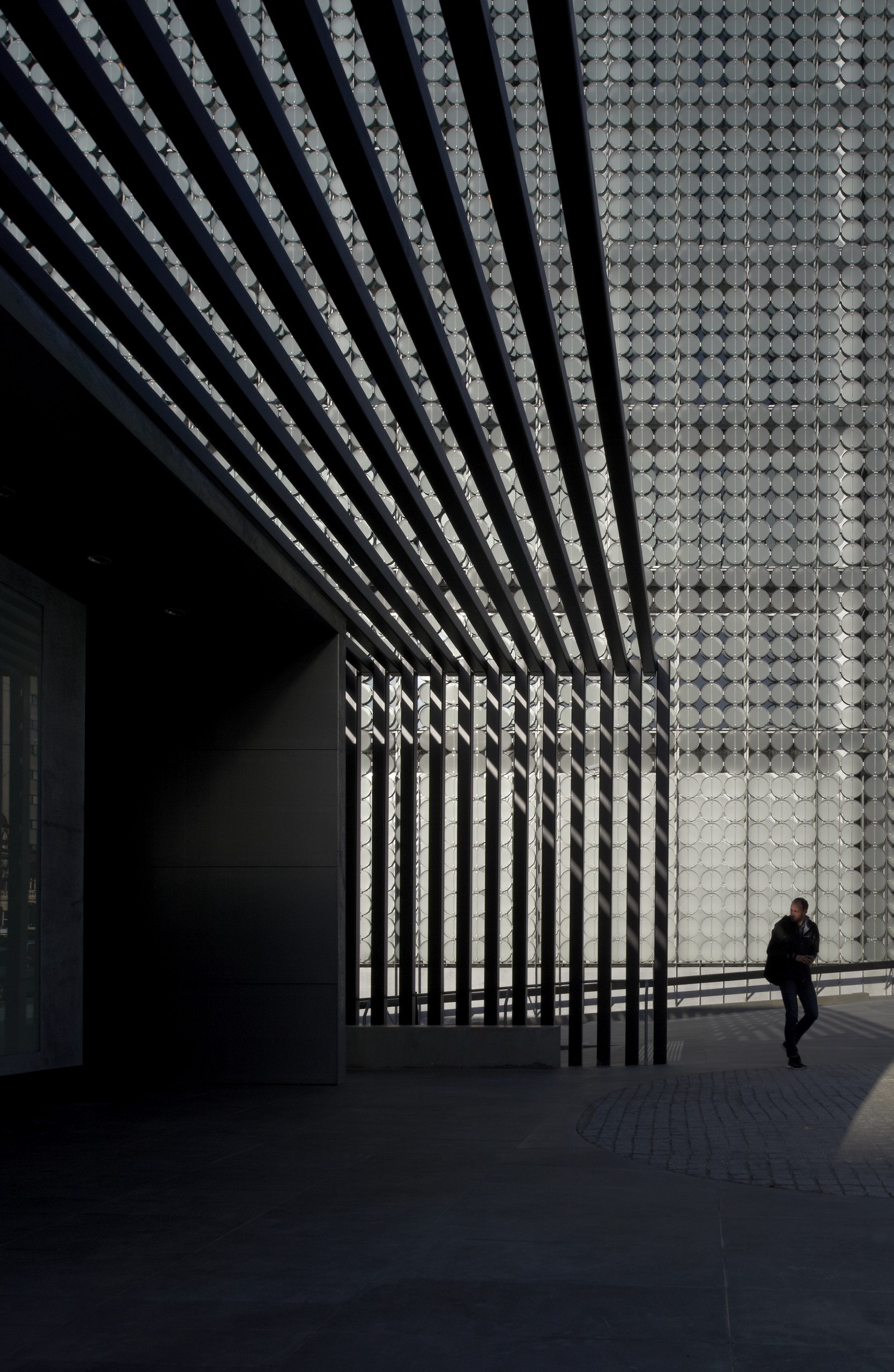 Gallery of RMIT Design Hub | Sean Godsell Architects | Media - 24