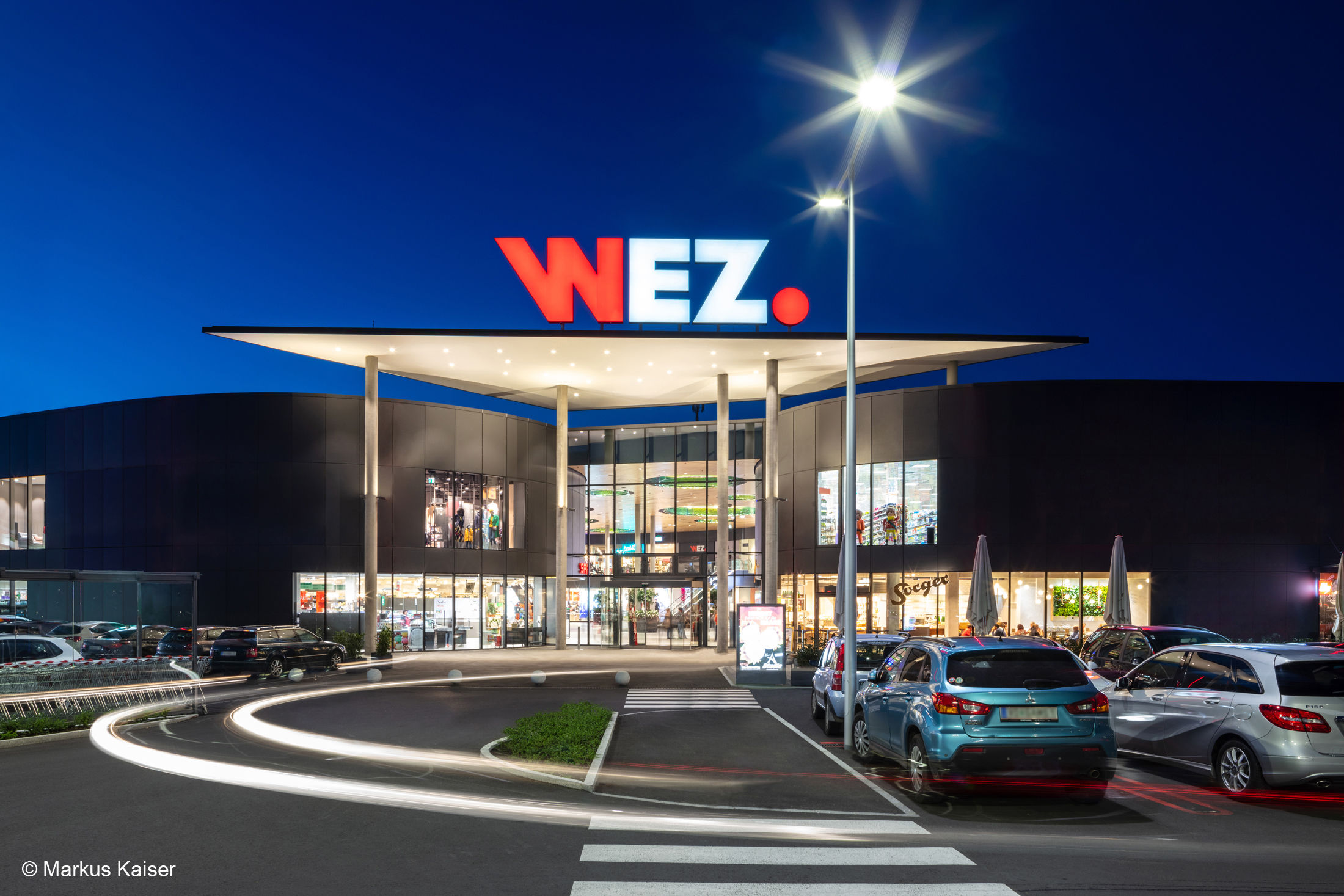 Gallery of Shopping Mall WEZ | BEHF Architects | Media - 10