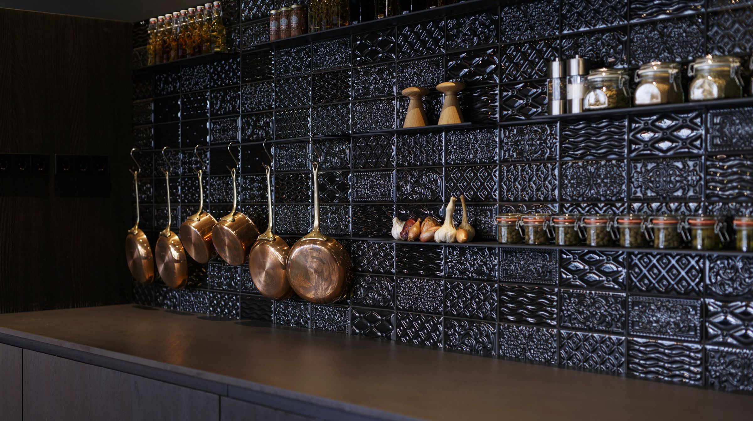 Gallery of Resolution Signature Restaurant | 3LHD | Media - 6