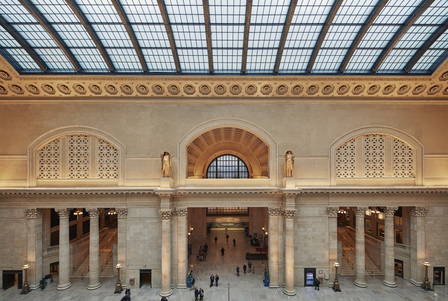 Restoration Of Chicago’s Historic Union Station Gr | Goettsch Partners ...